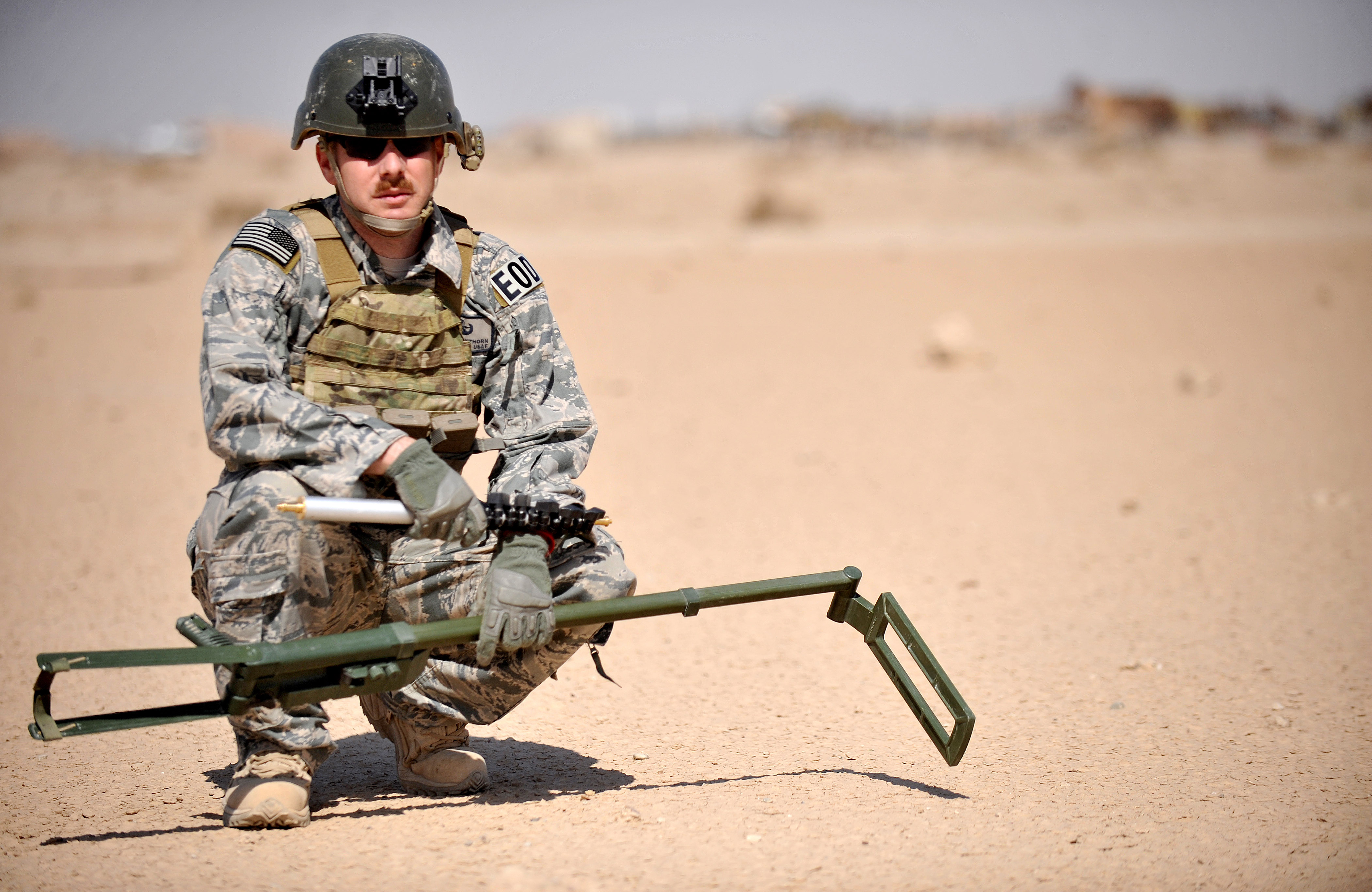 EOD Airmen in Iraq prepare for an explosive battle in Afghanistan > U.S ...