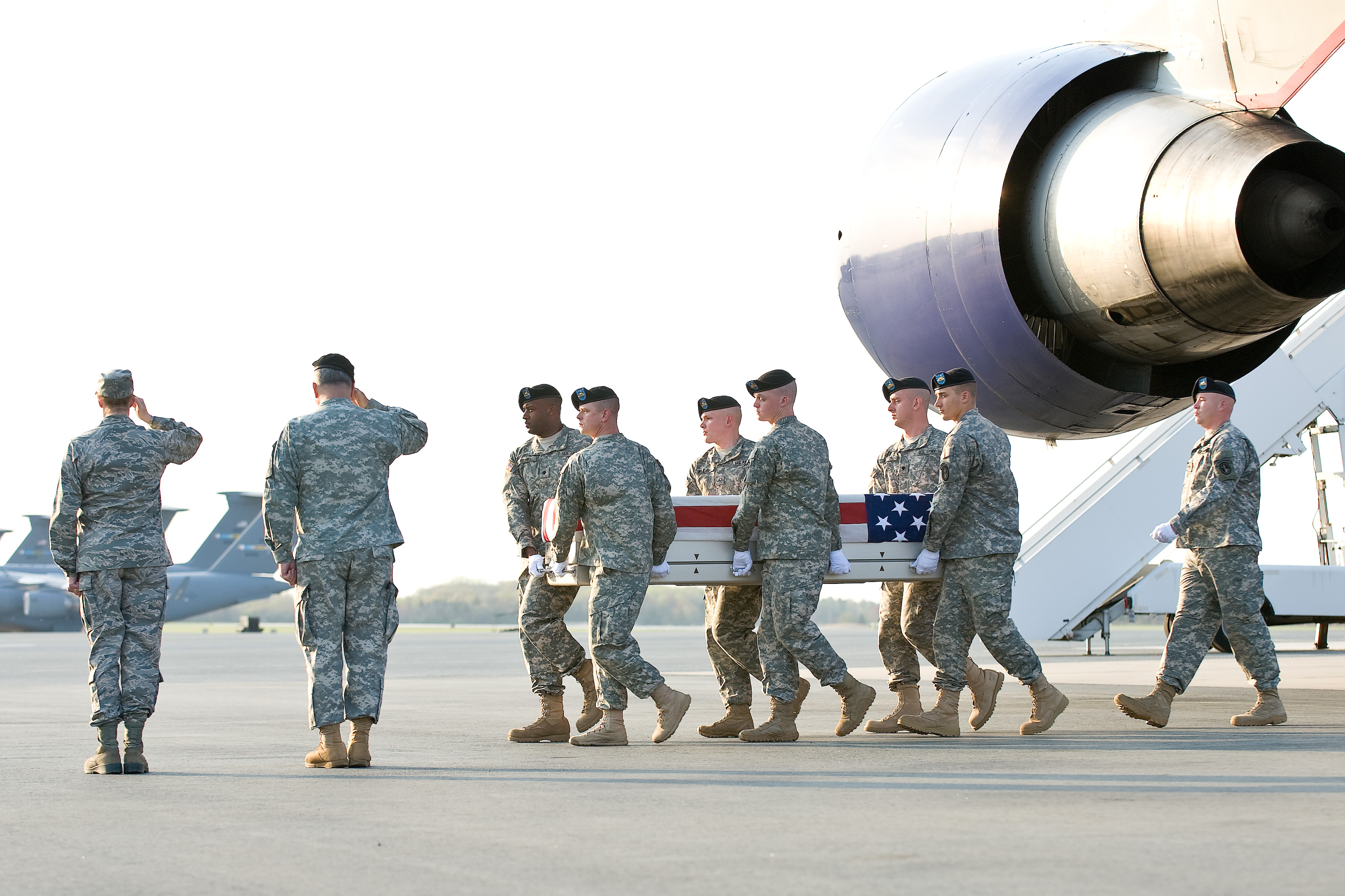 Army Staff Sgt. Cynthia R. Taylor honored in dignified transfer April ...
