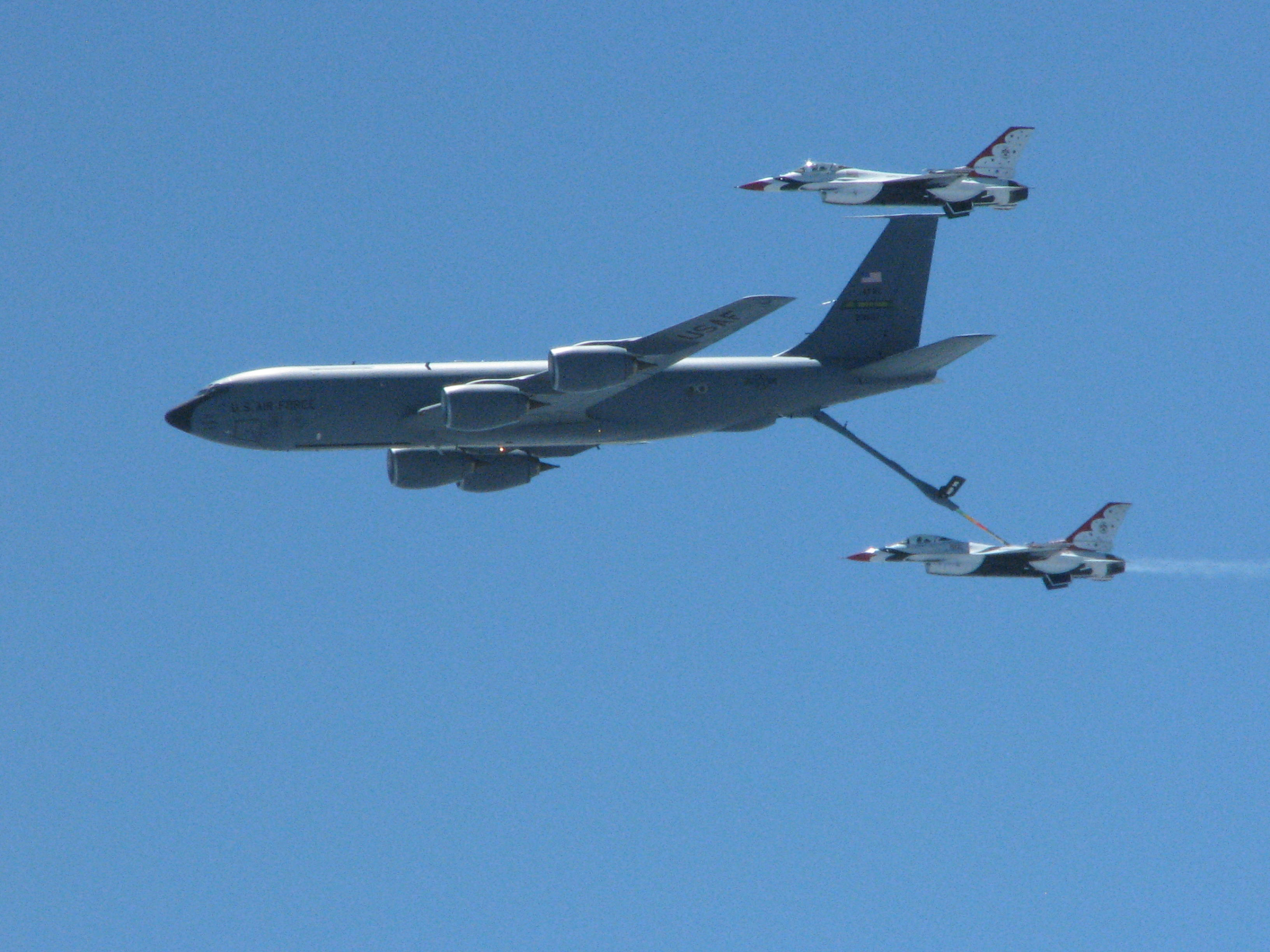 The big drag: Civic leaders, media and Airmen see Tbirds at 20,000 feet ...