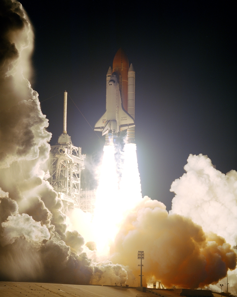 Blog features preparations for launch of Endeavour > United States ...