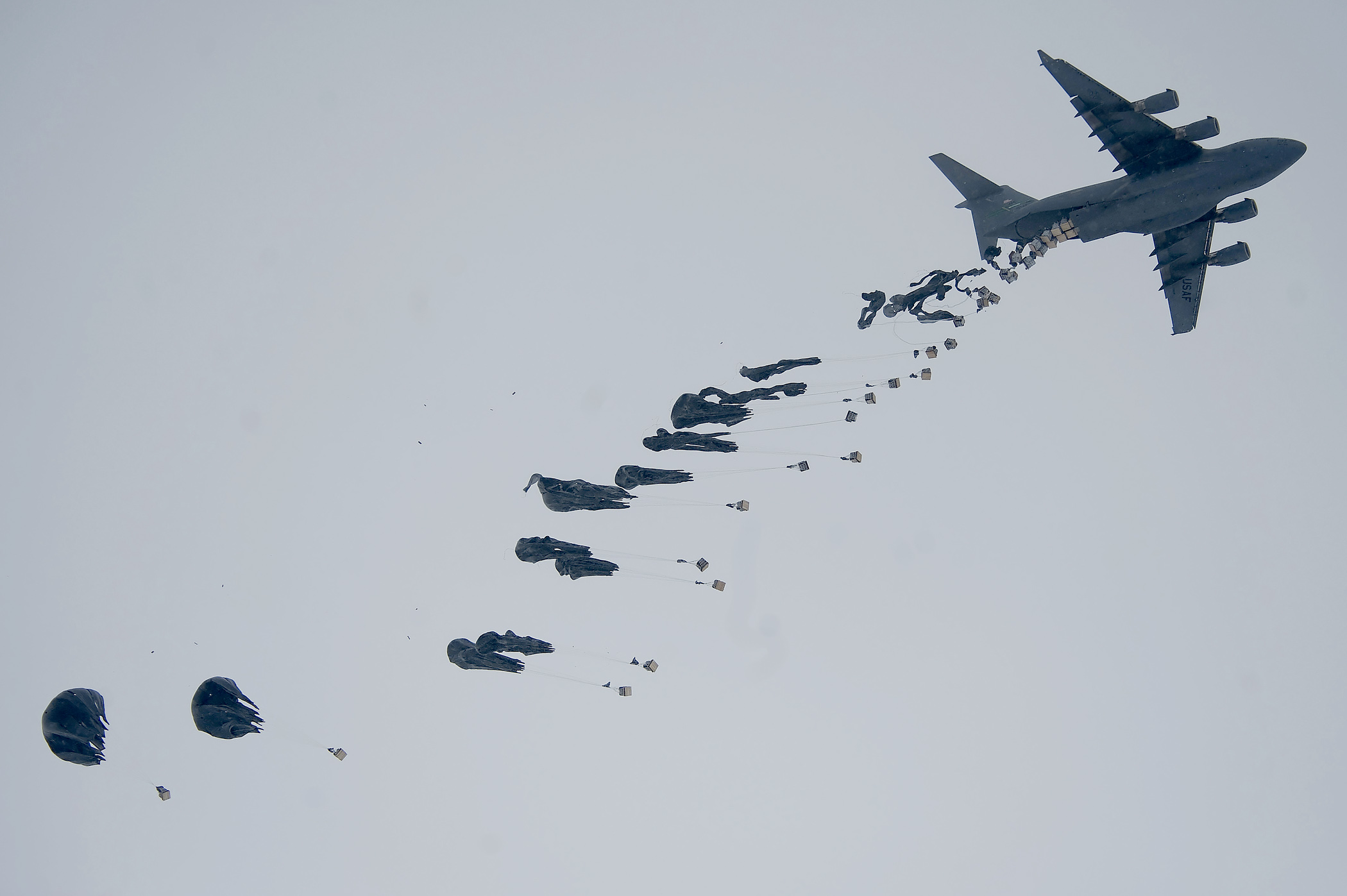 Deployed Soldiers, Airmen work together to keep troops downrange ...