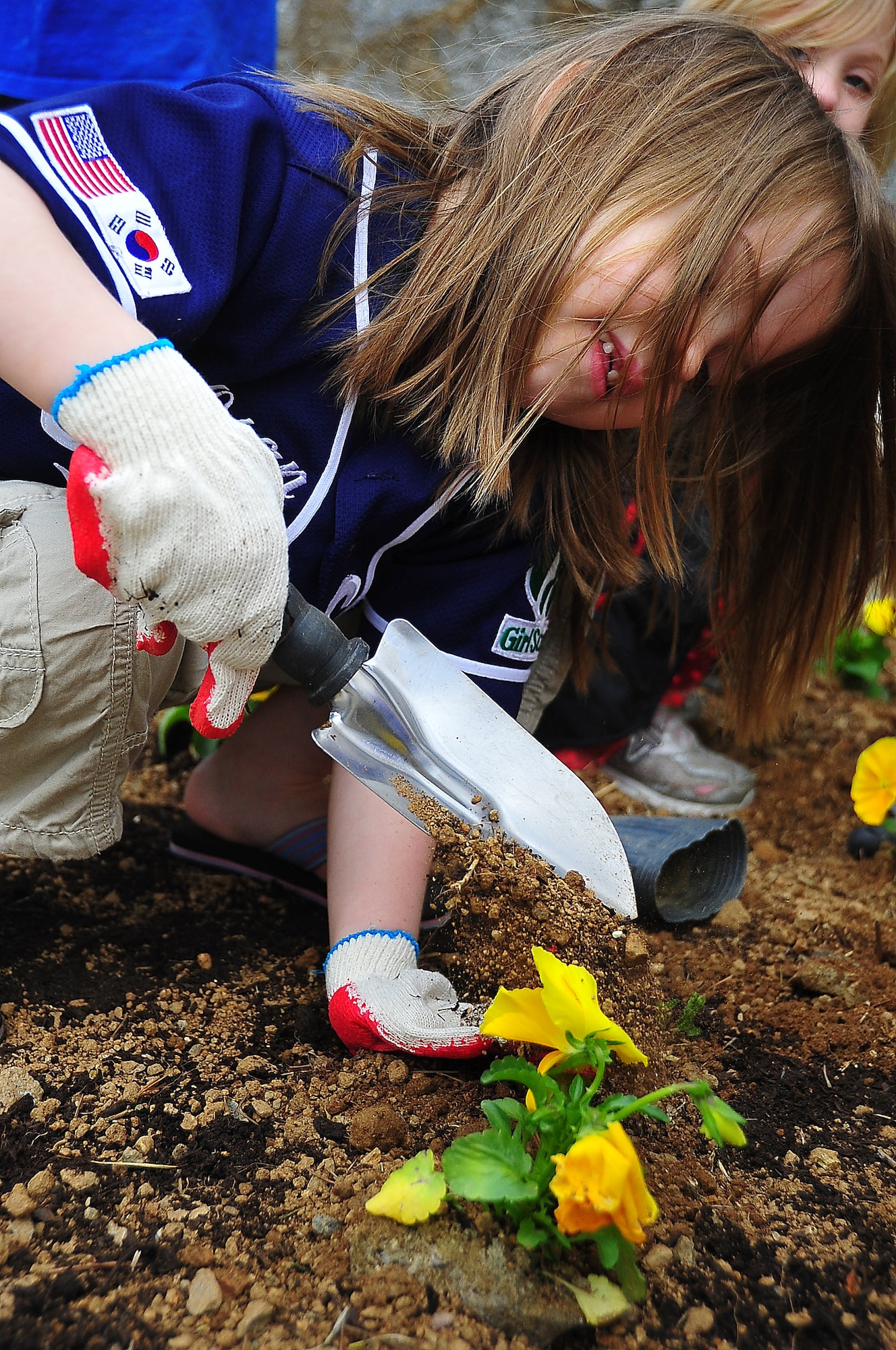 Girl Scouts celebrate Arbor Day > Osan Air Base > Article Display