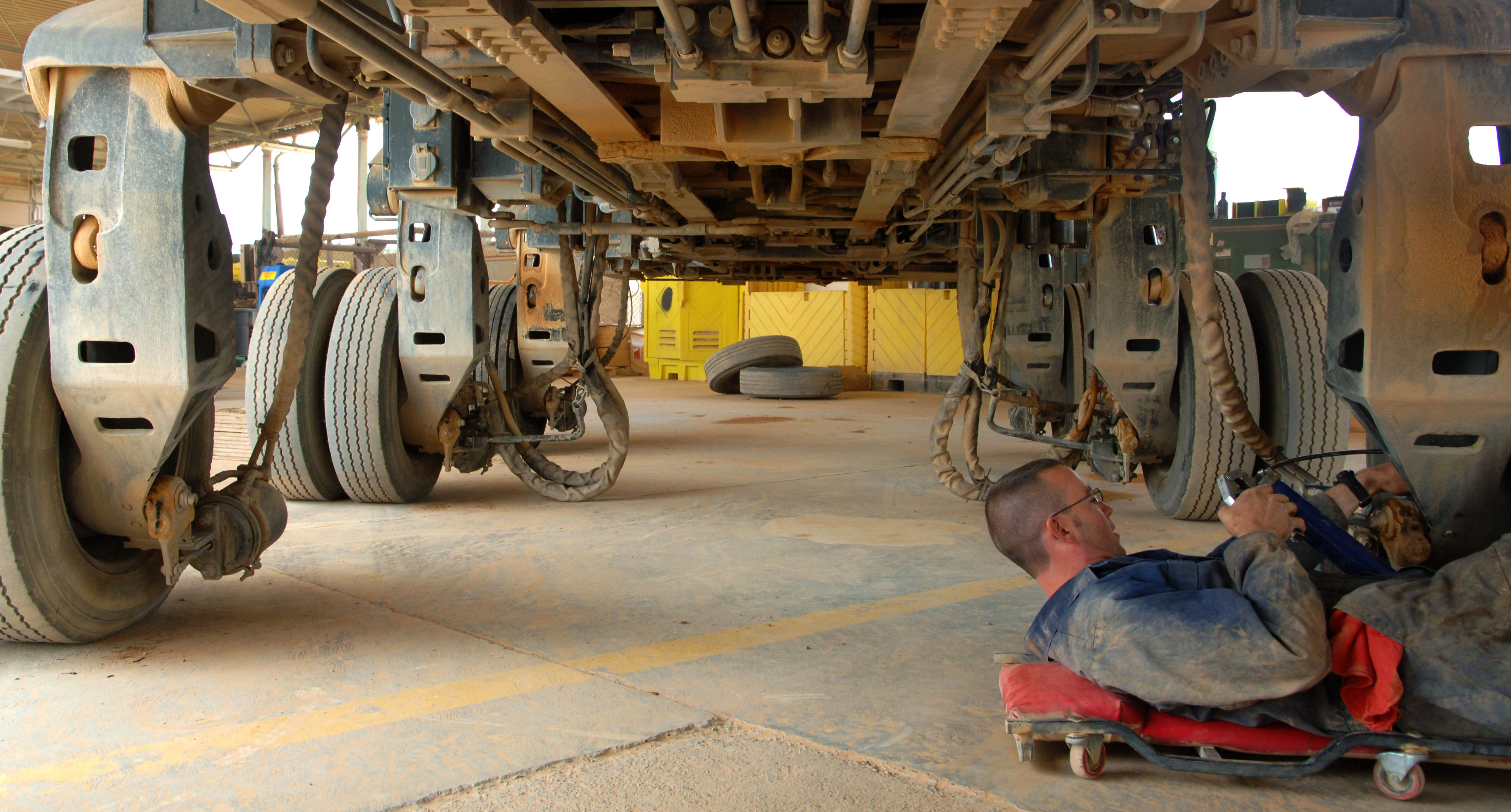 Vehicle MX Airmen keep the mission rolling > U.S. Air Forces Central ...