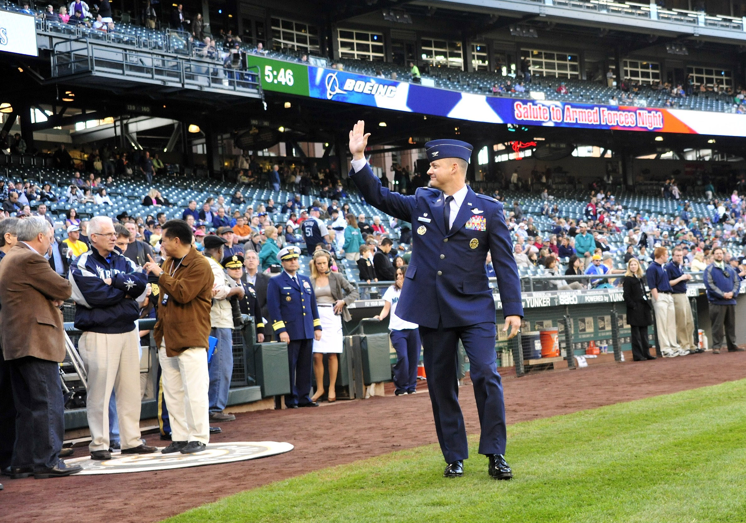 Seattle Mariners celebrate military