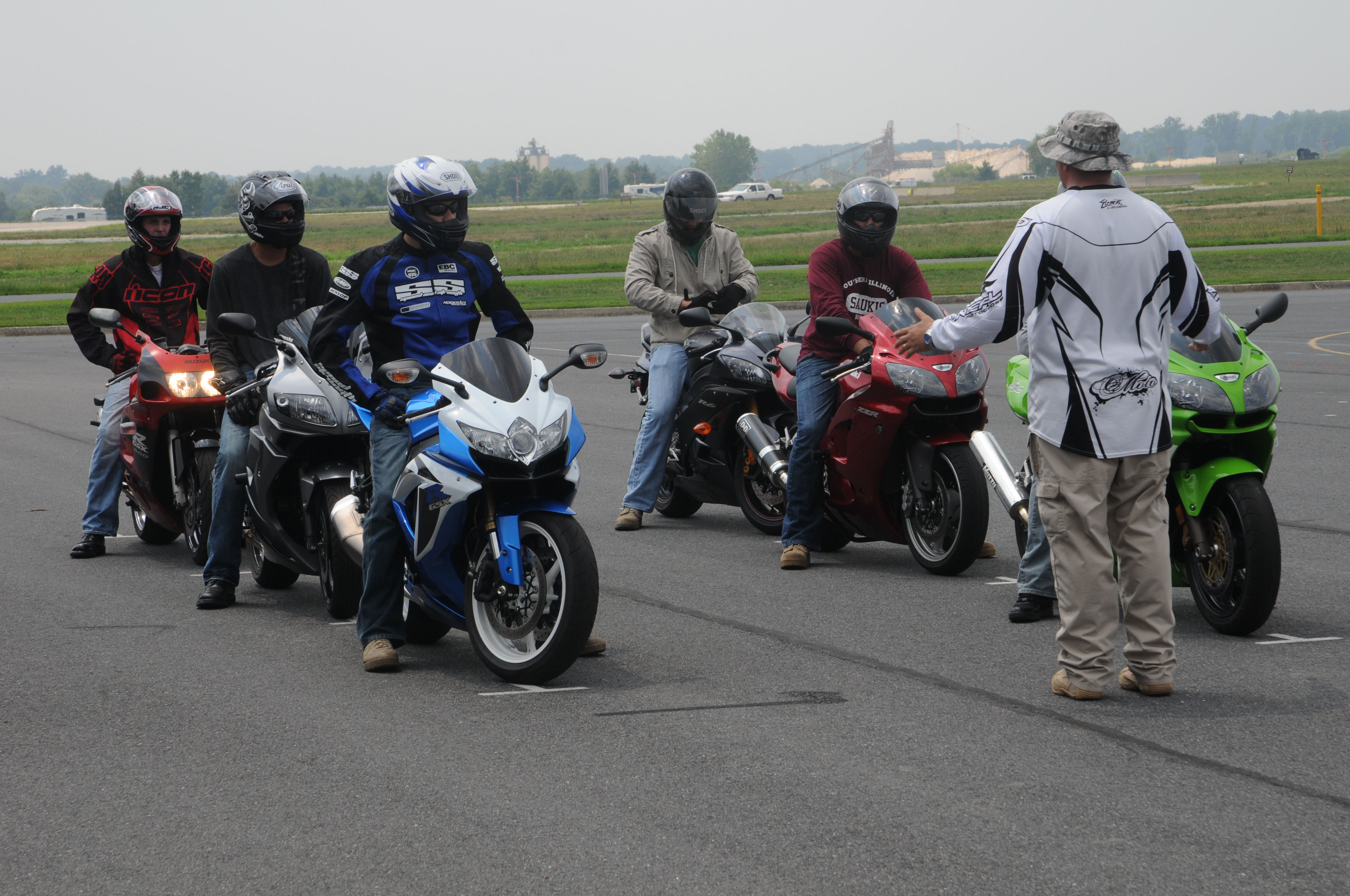 Rev up and go with motorcycle training > 512th Airlift Wing > Article ...