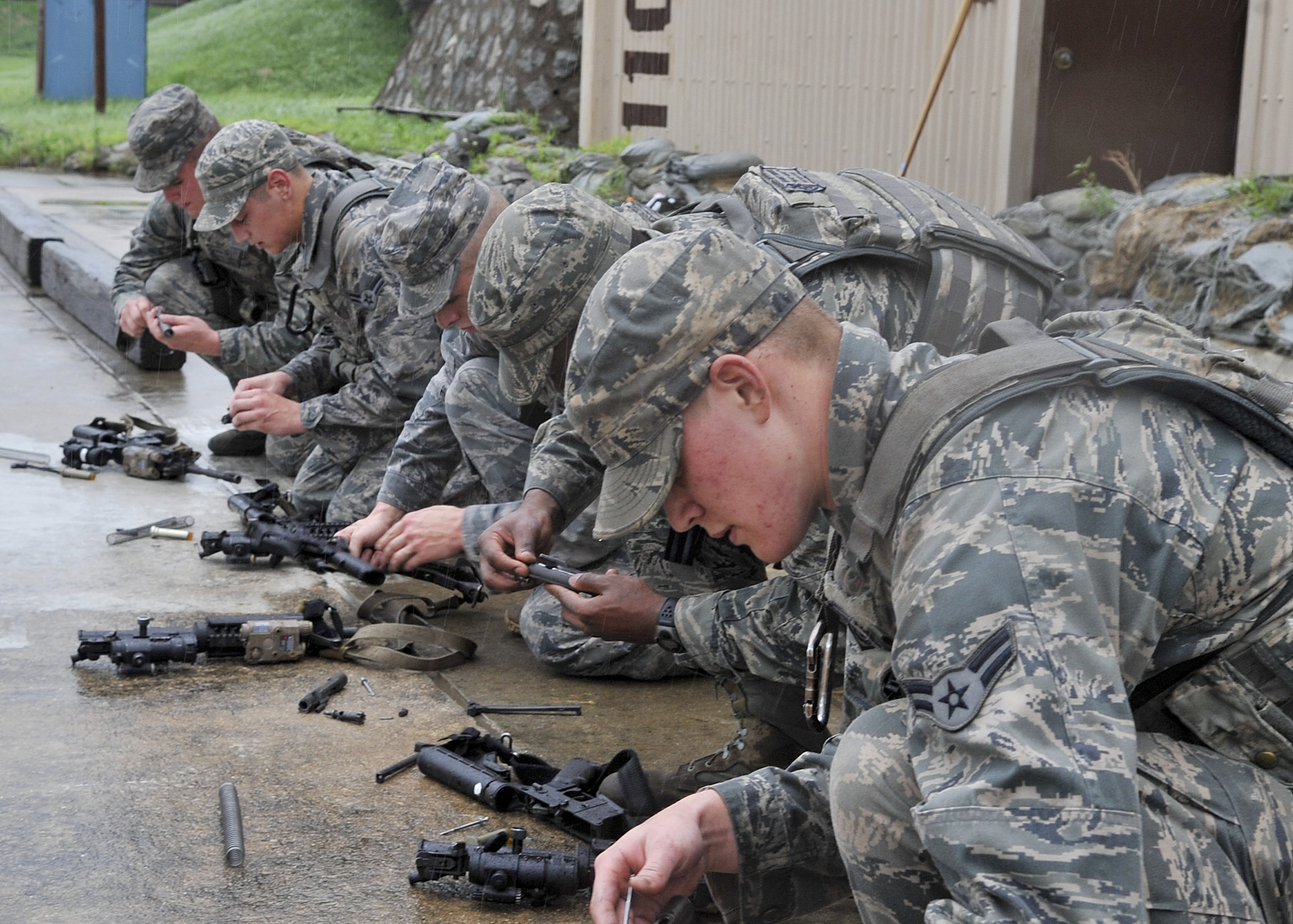 The few, the chosen...Quick Response Team > Osan Air Base > Article Display
