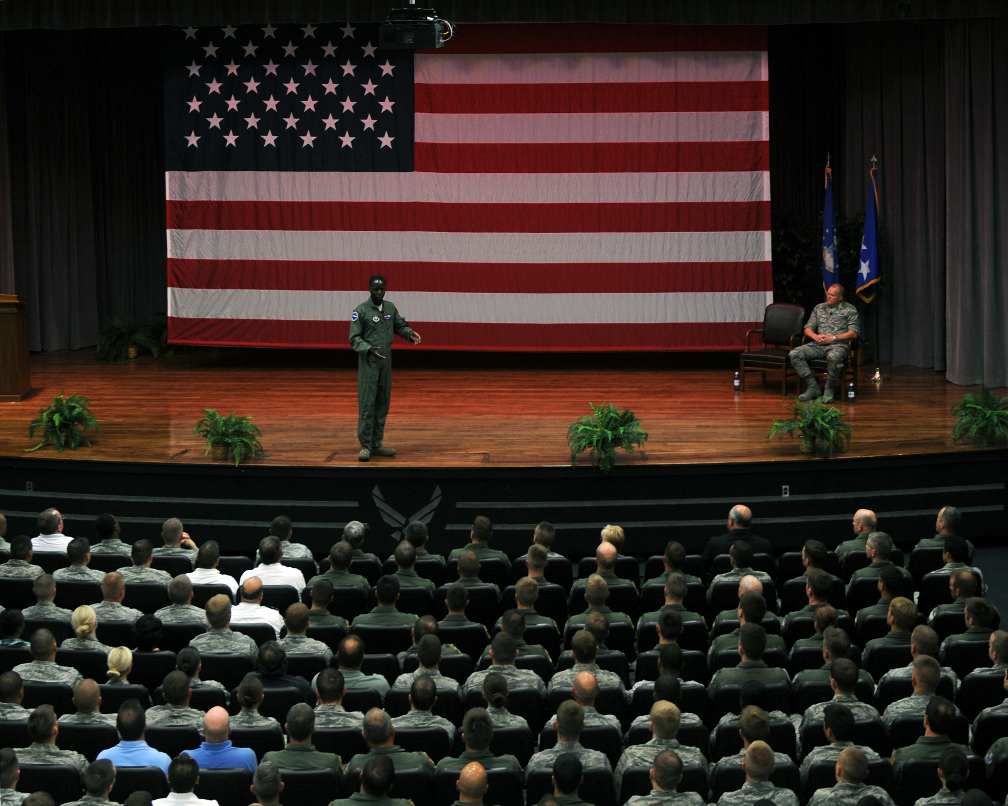 AETC commander makes first visit to CAFB > Air Education and Training ...