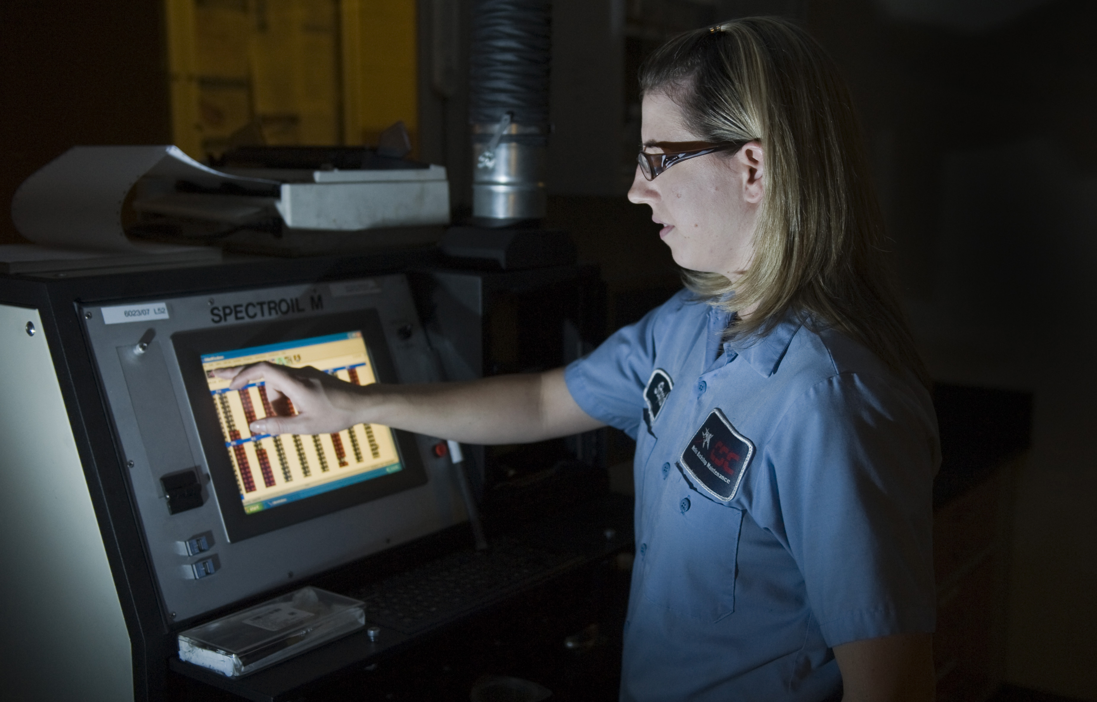 NDI: safety on a microscopic level > Nellis Air Force Base > Article ...