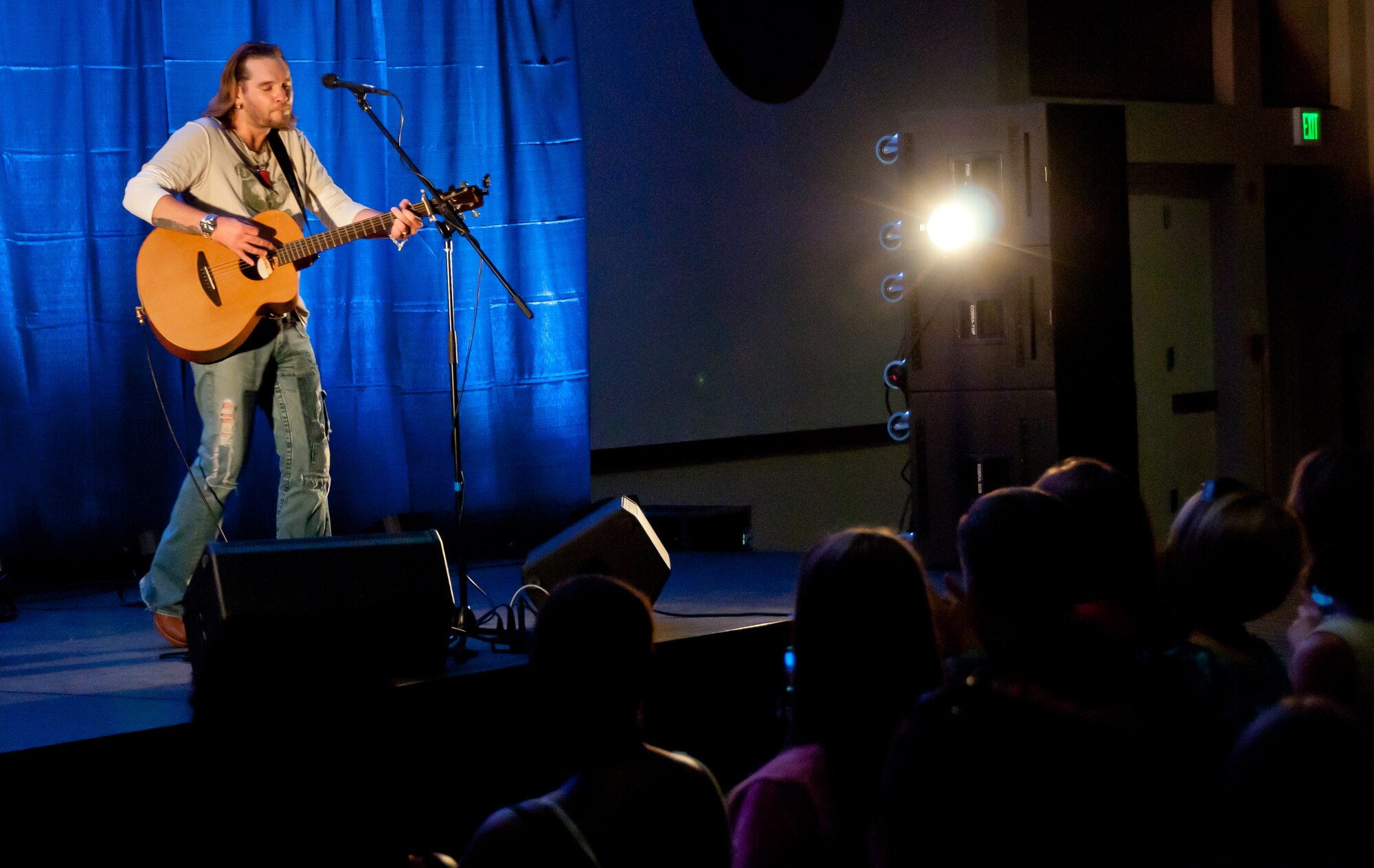 Bo Bice rocks 310th Mission Support Group family day > 310th Space Wing ...