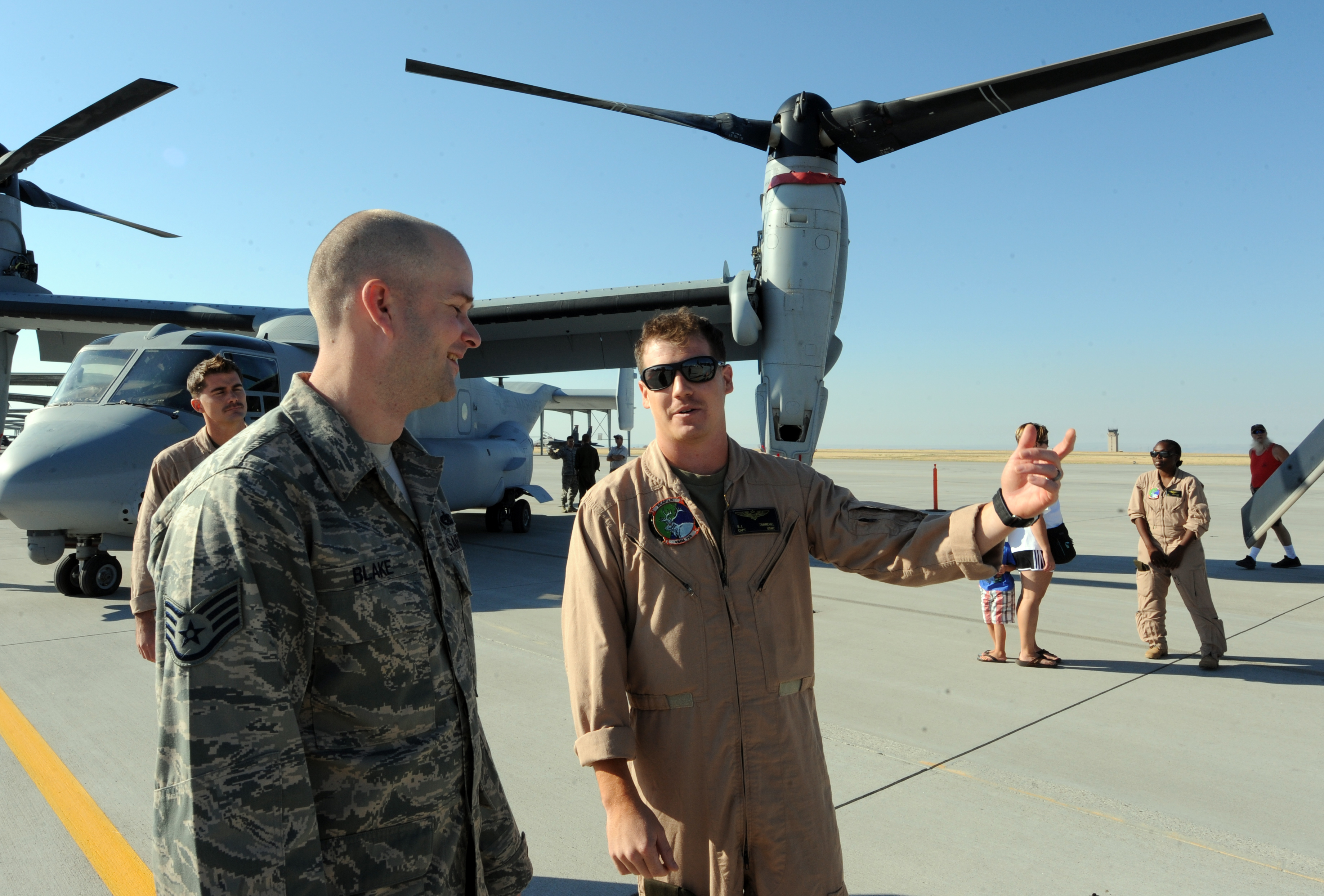 Marines from VMM-166 educate Mountain Home Mayor > Mountain Home Air ...