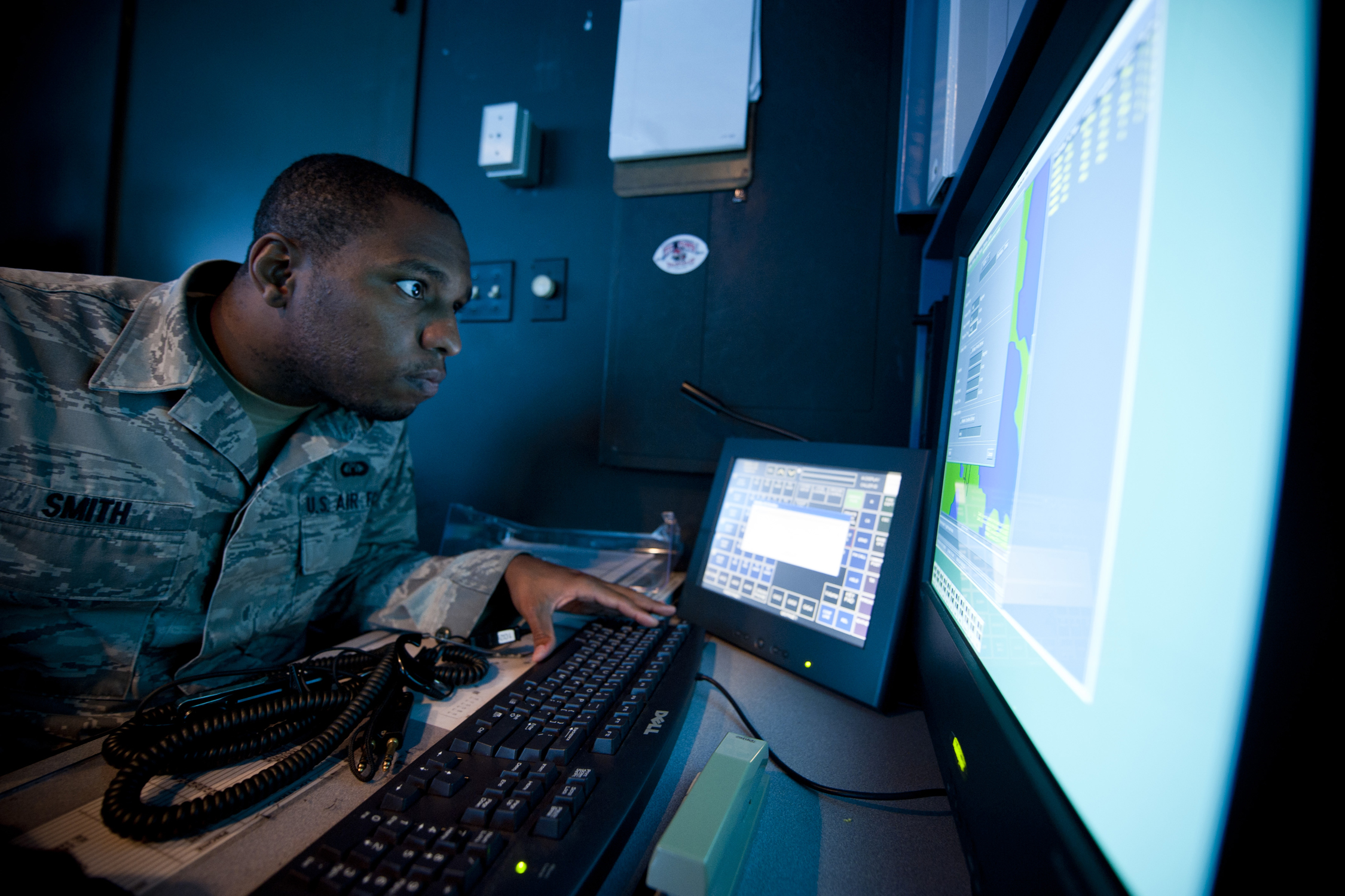 Watchful eye: ATCs ensure smooth flying operations > Moody Air Force ...