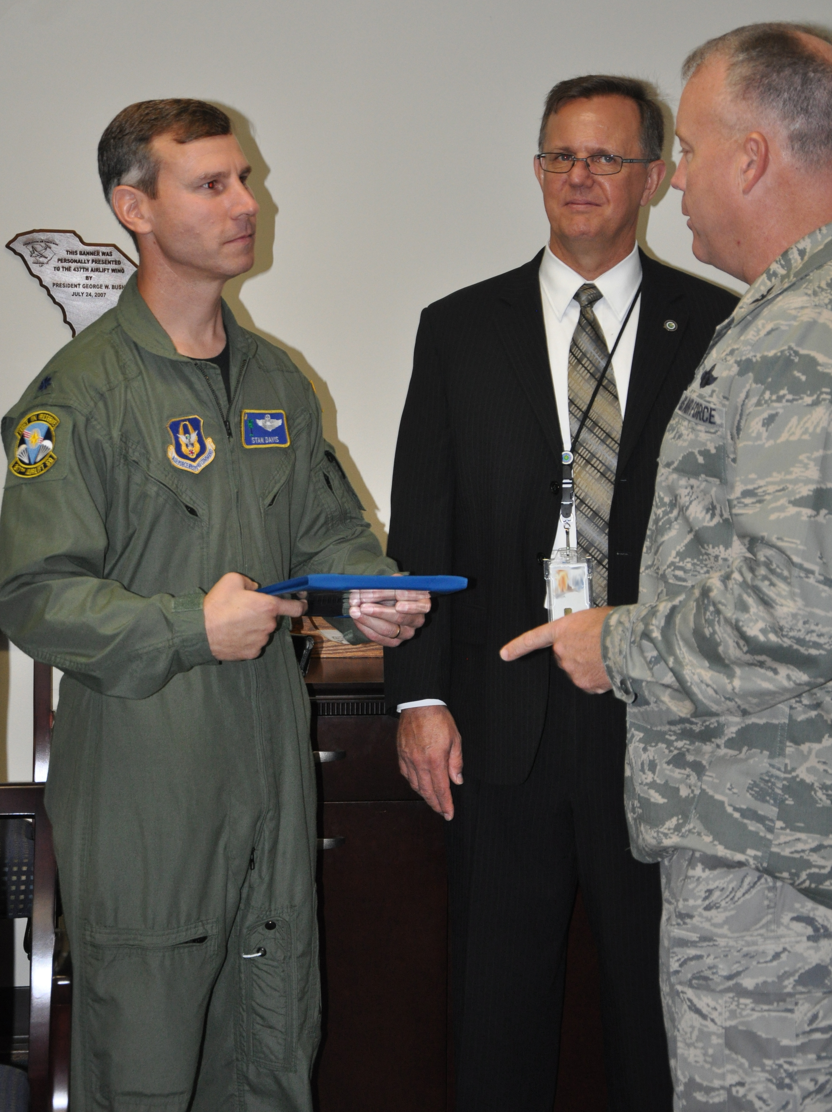 Reserve pilot spearheads Air Force's efforts to go green > Air Force ...
