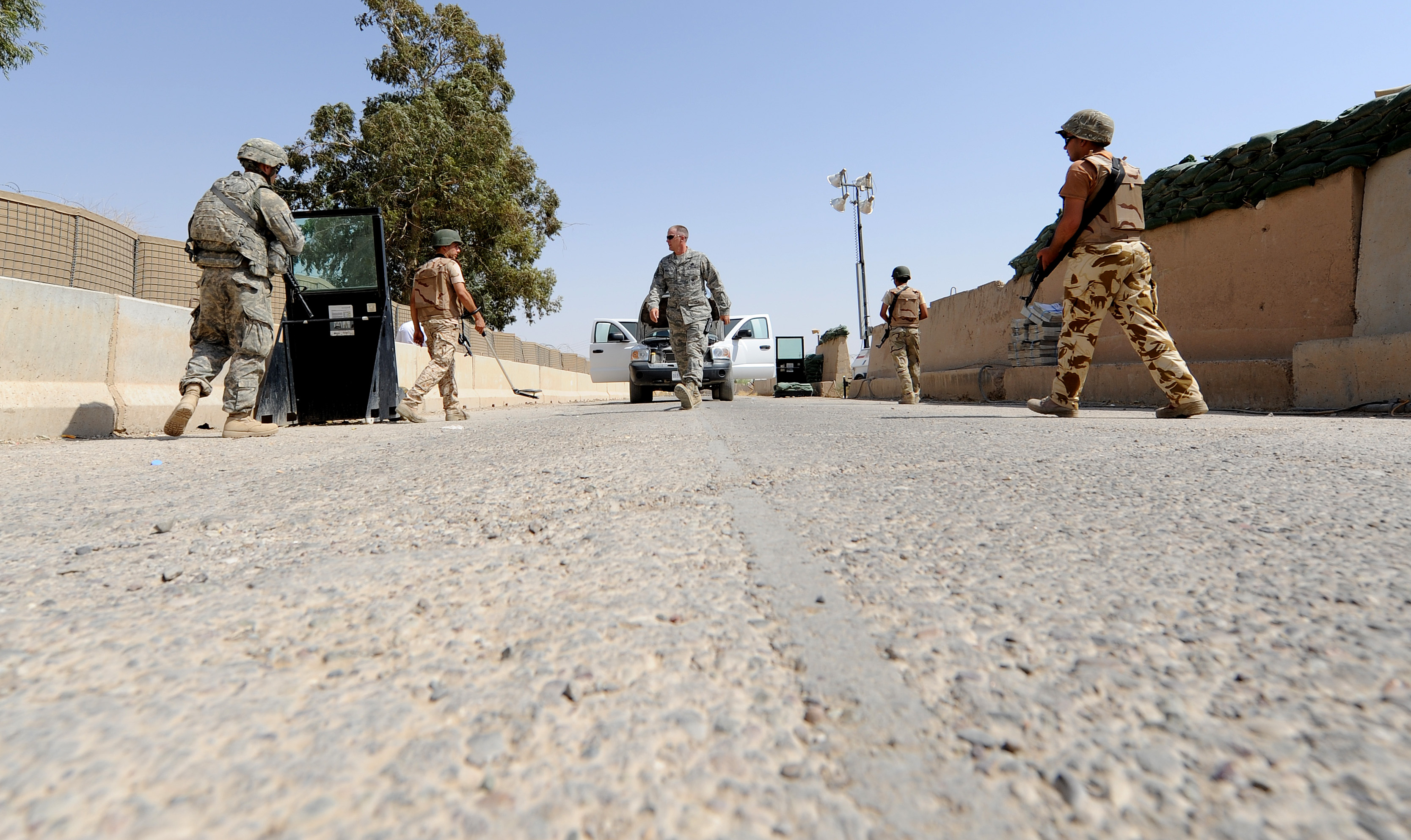 Air Force, Army advisors train Iraqi defenders > U.S. Air Forces ...