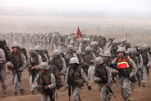 Go the distance: CLB-5 takes on 7-mile hike > 1st Marine Logistics ...