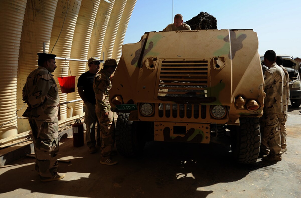 Iraqis Learn Humvee Maintenance > U.S. Air Forces Central > Display