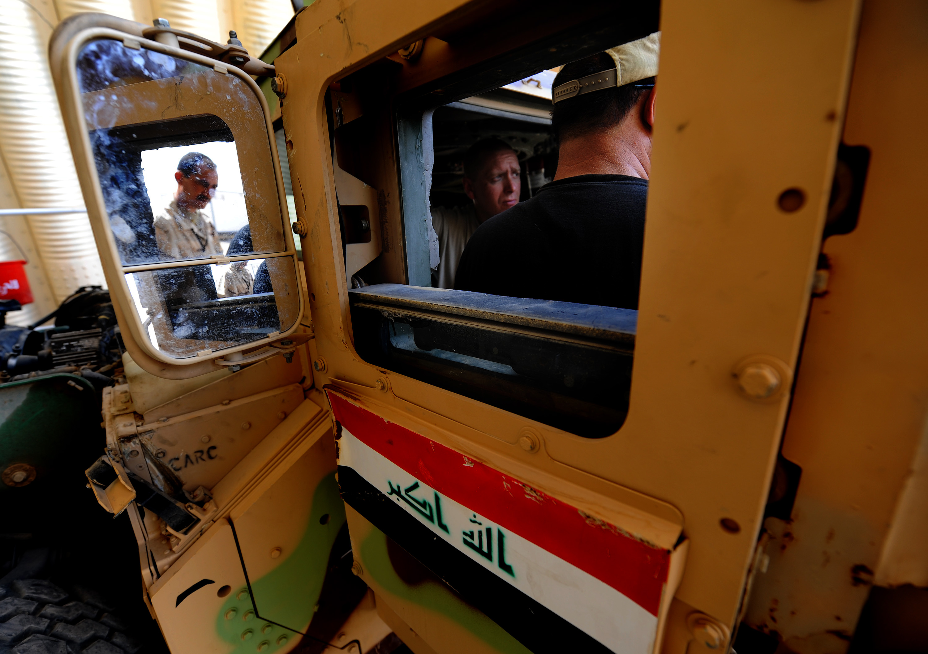Iraqis Learn Humvee Maintenance > U.S. Air Forces Central > Display