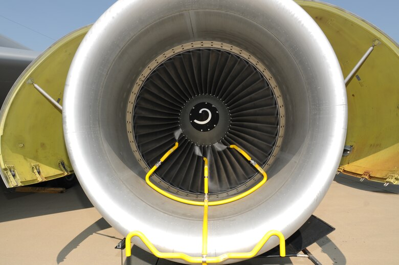 KC-135, C-5 engine water-wash test could reveal fuel savings > Air ...