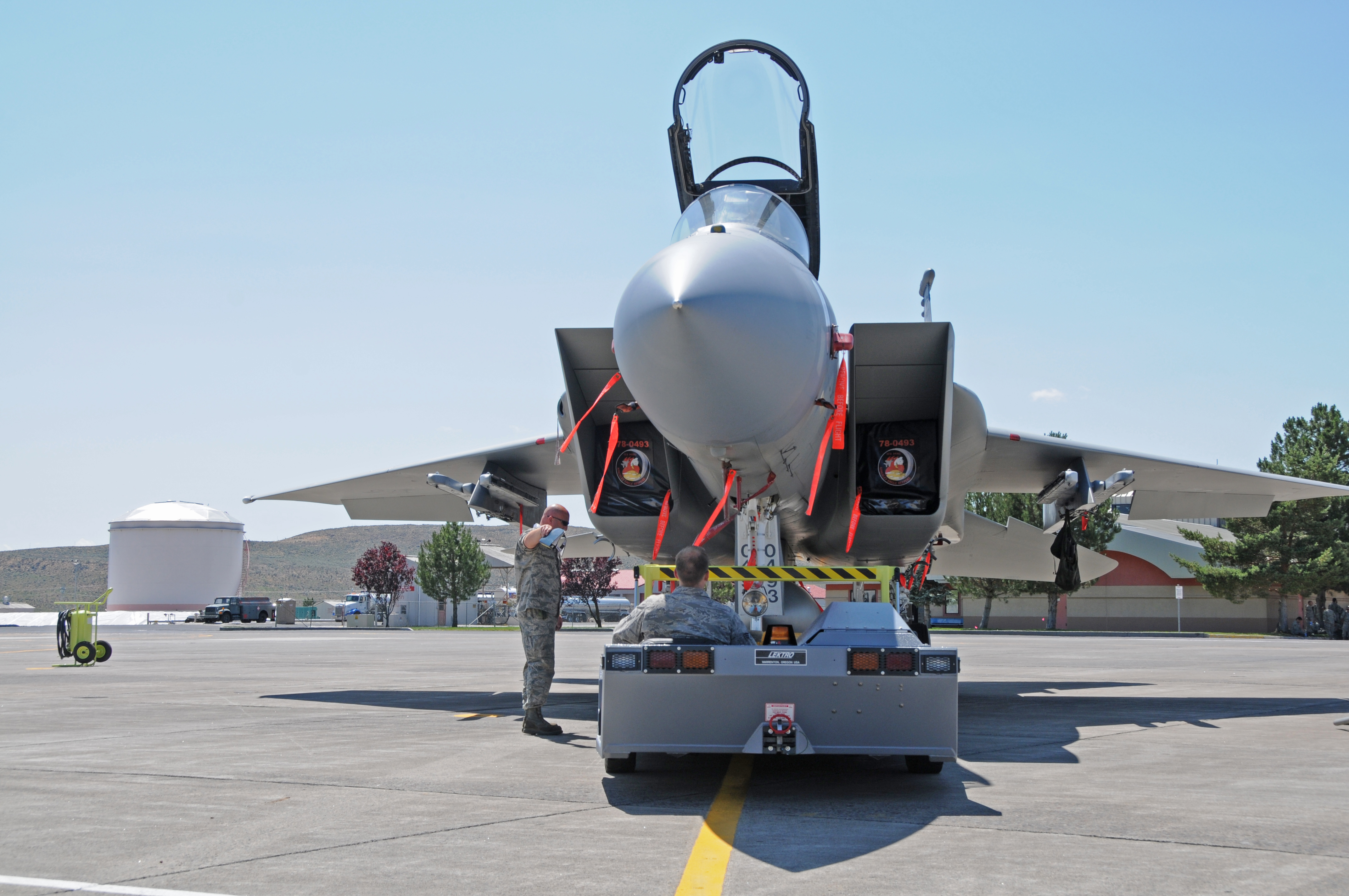 Kingsley tests electric tug