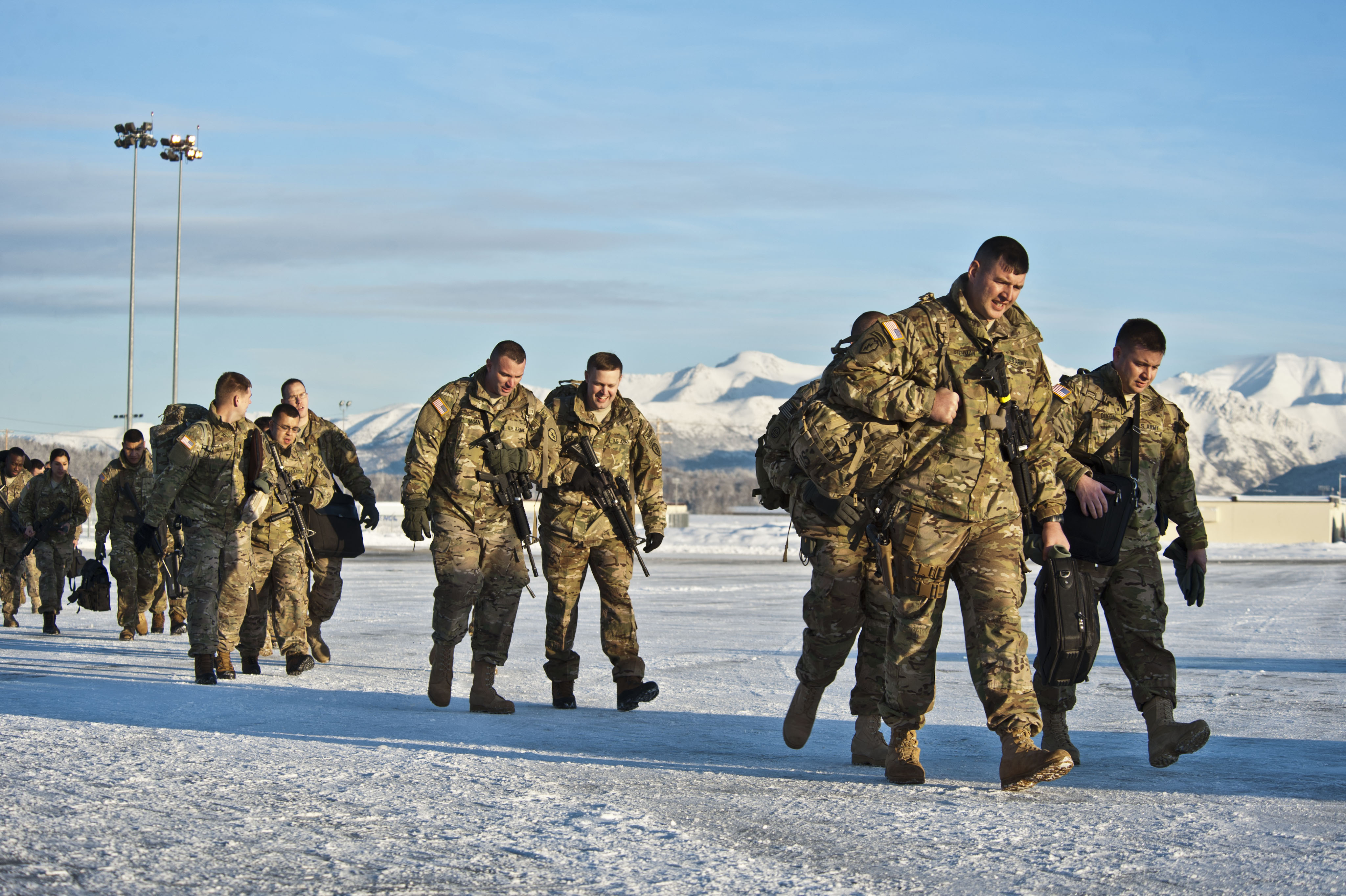 Air base wing supports airborne brigade deployment > Pacific Air Forces ...