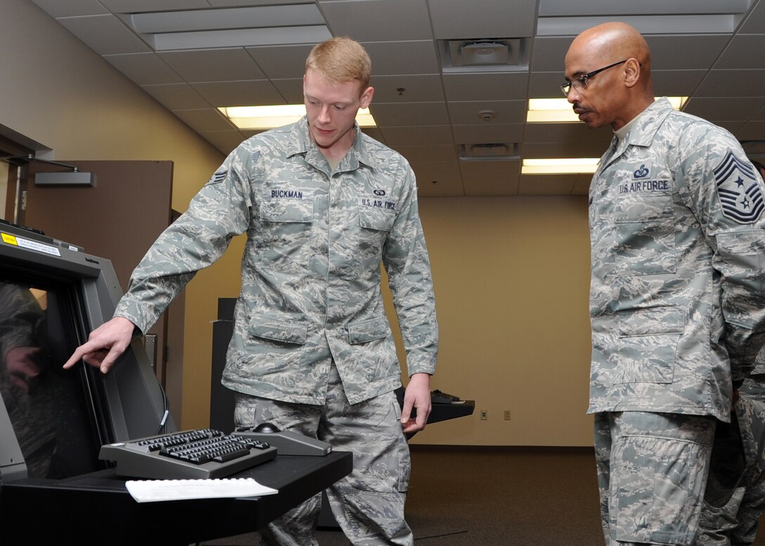 19th AF Command Chief visits Altus AFB