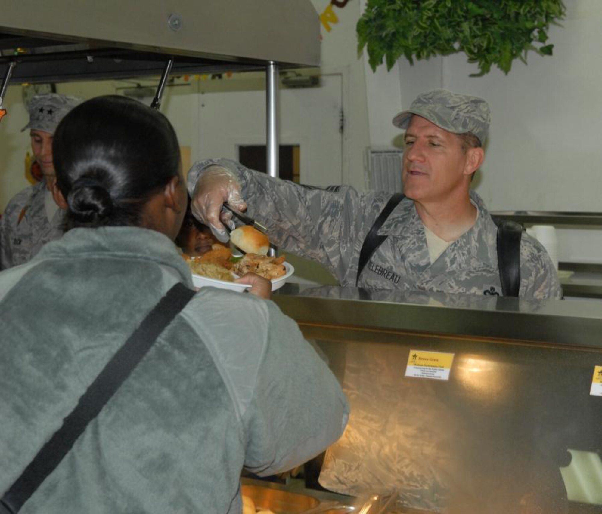 Command chief leaves powerful impression on deployed service members ...