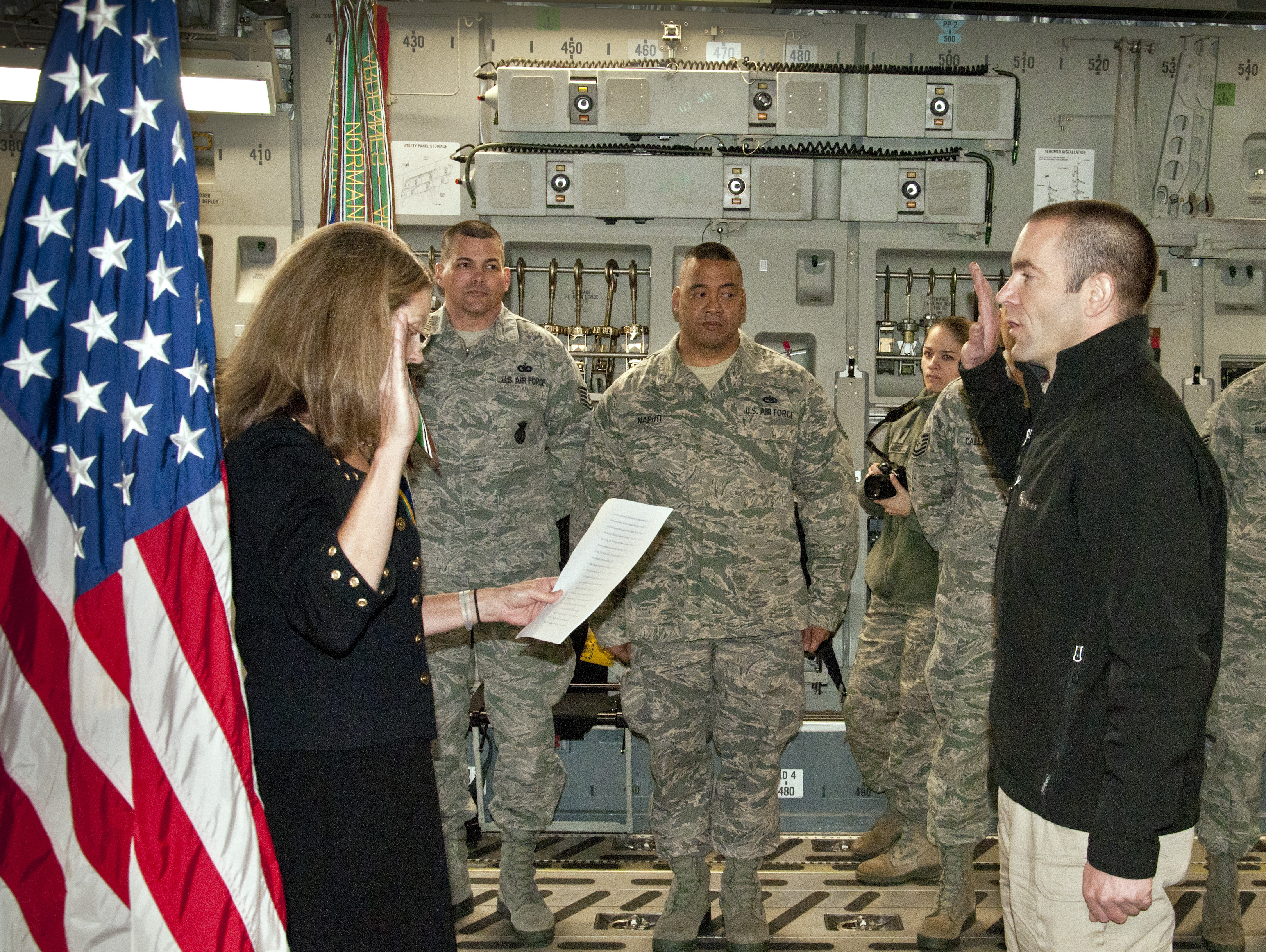 'Top Shot' becomes American during McChord tour > Air Force Reserve ...
