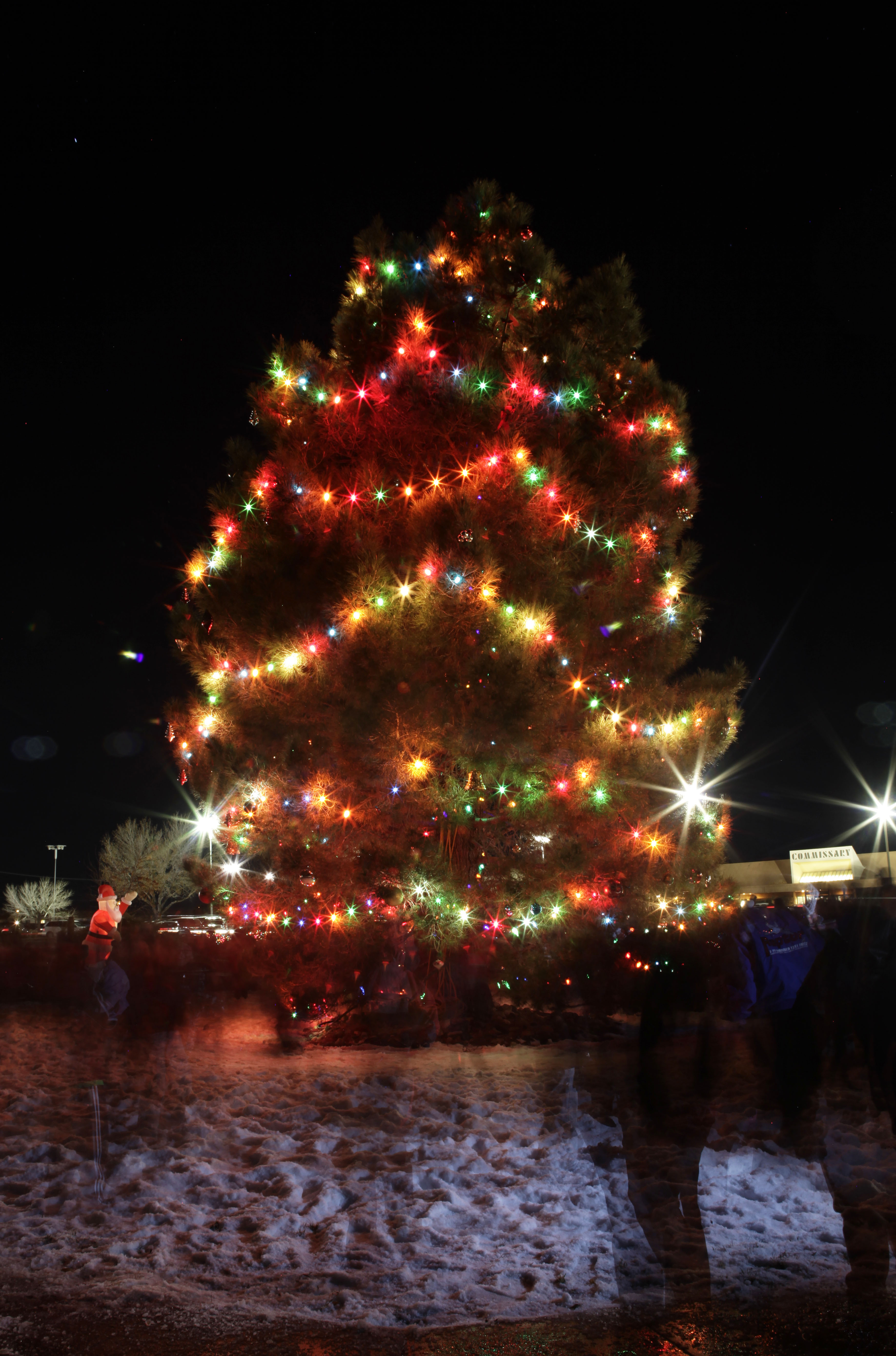 95th FSS lights the way to holiday fun! > Edwards Air Force Base > News