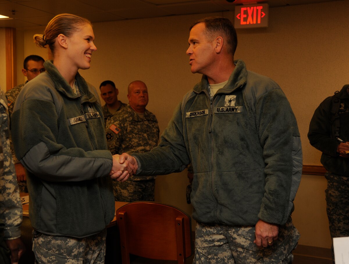 Patriot missile lead pays Wolf Pack Soldiers a visit > Pacific Air ...