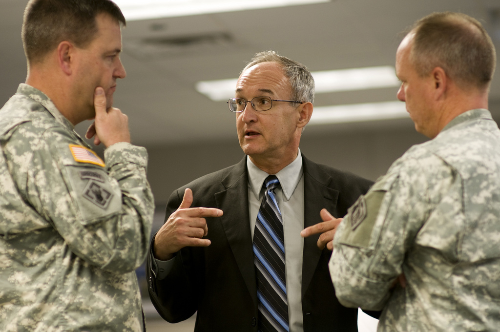 Discussing Fort Belvoir Base Realignment and Closure projects