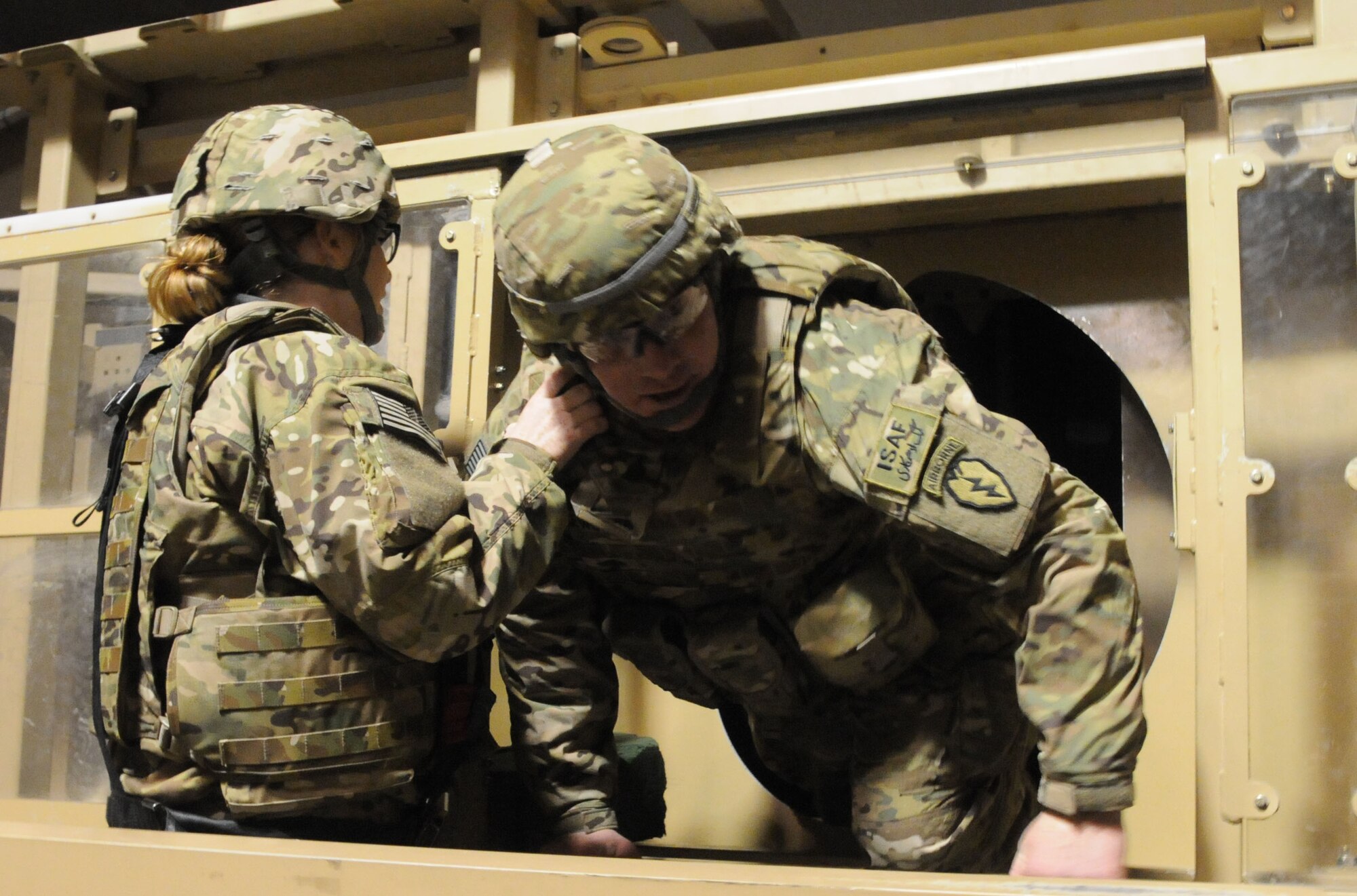 Paratroopers conduct MRAP egress training at Transit Center > U.S. Air ...