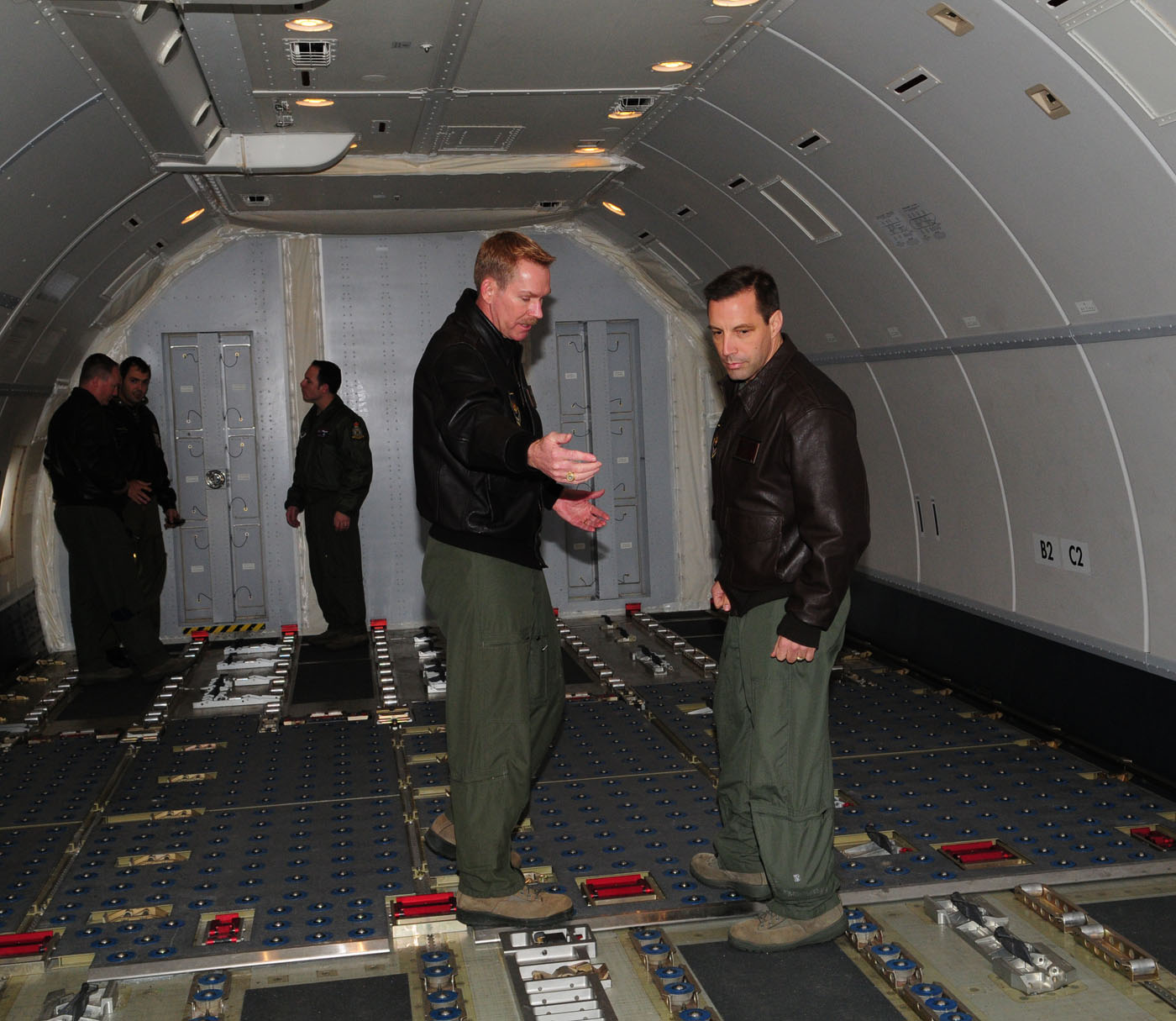 Aeronautica Militare Italia visits RAF Mildenhall, showcases new tanker ...