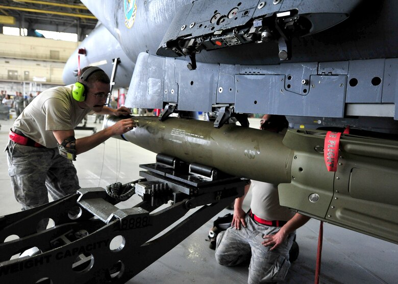 AMU Red wins 46th MXG quarterly competition > Eglin Air Force Base ...