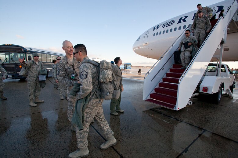 D.C. Air National Guard members return home from Afghanistan > 113th ...