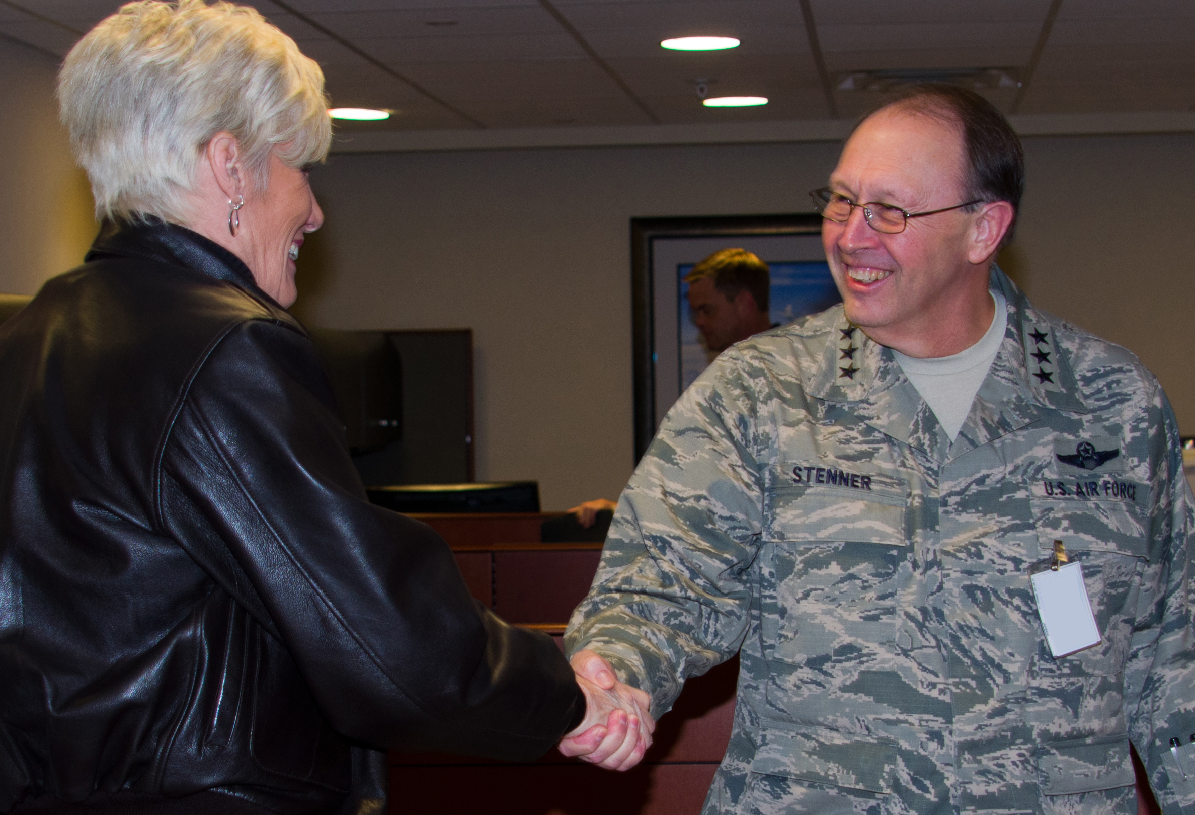 419th Citizen Partner visits AFRC headquarters > 419th Fighter Wing > News