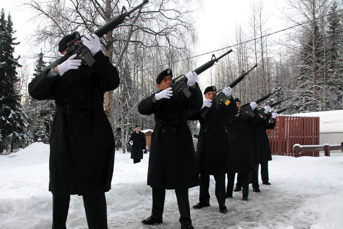 Community honors fallen 3rd MEB Soldier > Joint Base Elmendorf ...