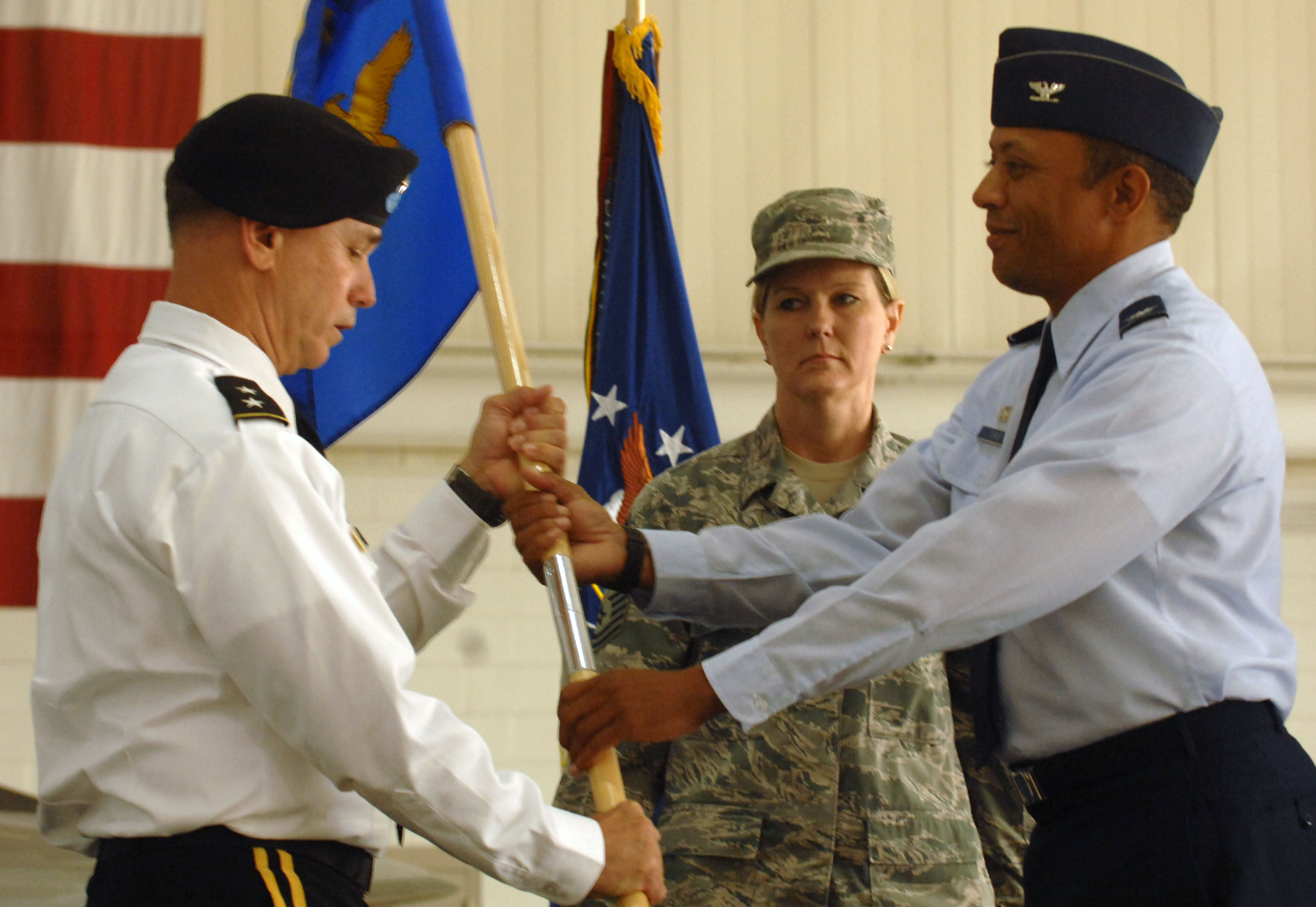 192D Fighter Wing Gets New Commander