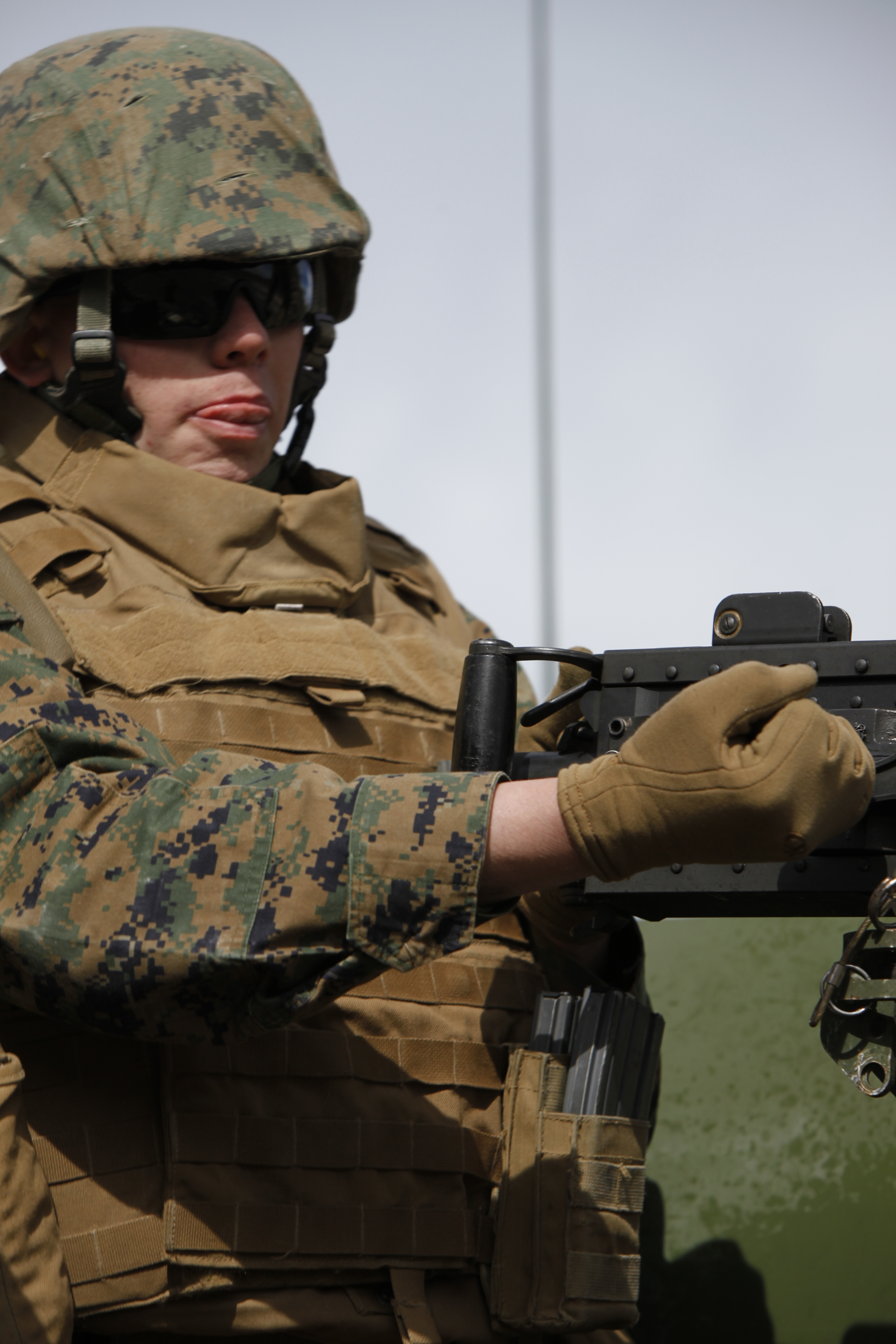 Machine gunners hone weapons tactics > Marine Corps Air Station Cherry ...