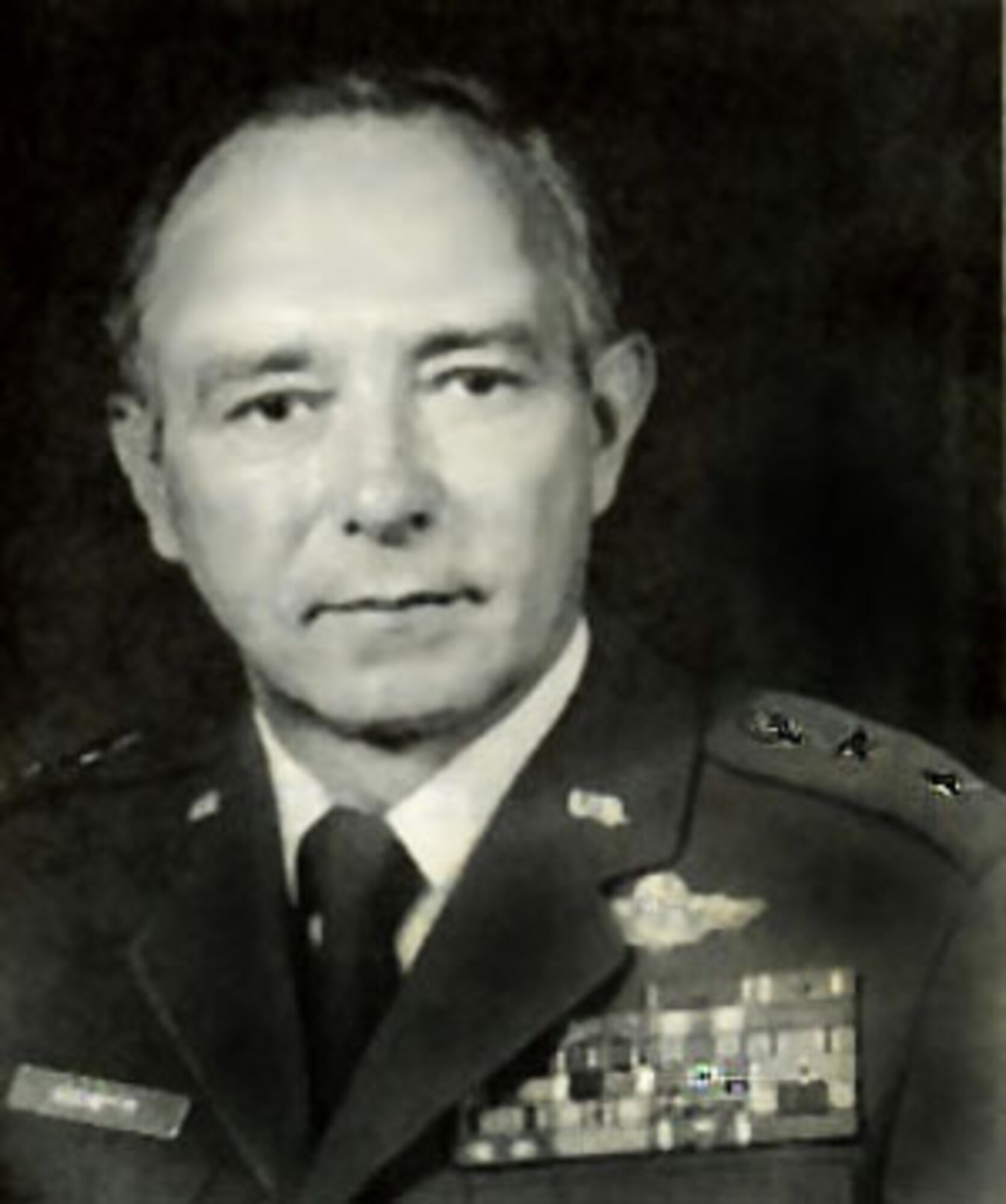MAJOR GENERAL LOVIC P. HODNETTE JR. > Air Force > Biography Display