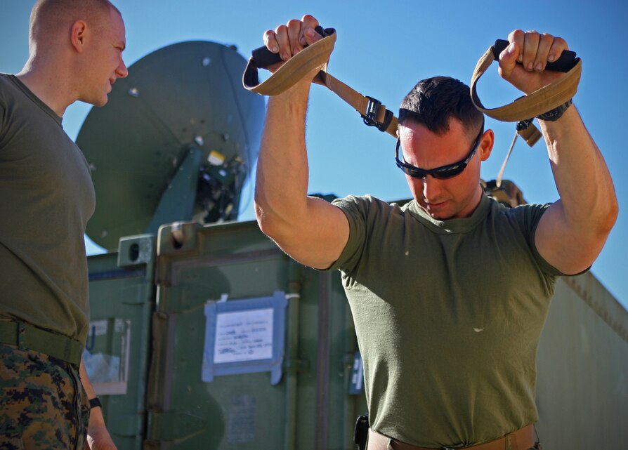 1/9 Marines find ways to build muscle in the field > United States ...