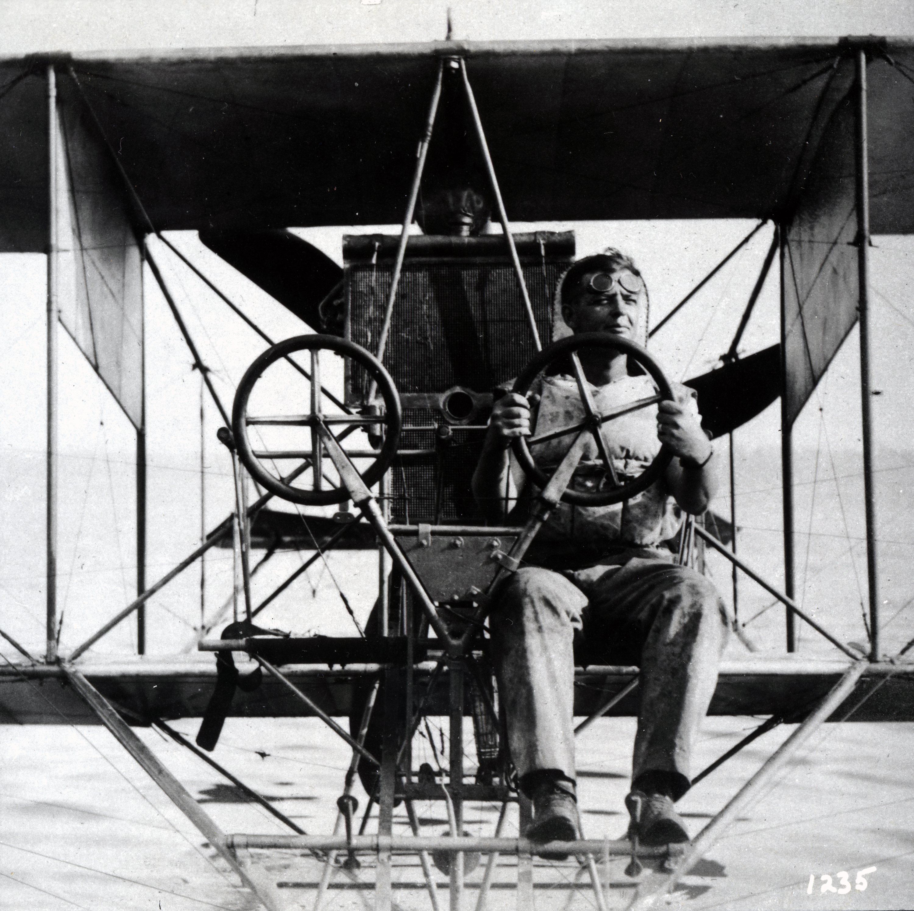 Naval Aviation celebrates 100 years of history > Marine Corps Air ...