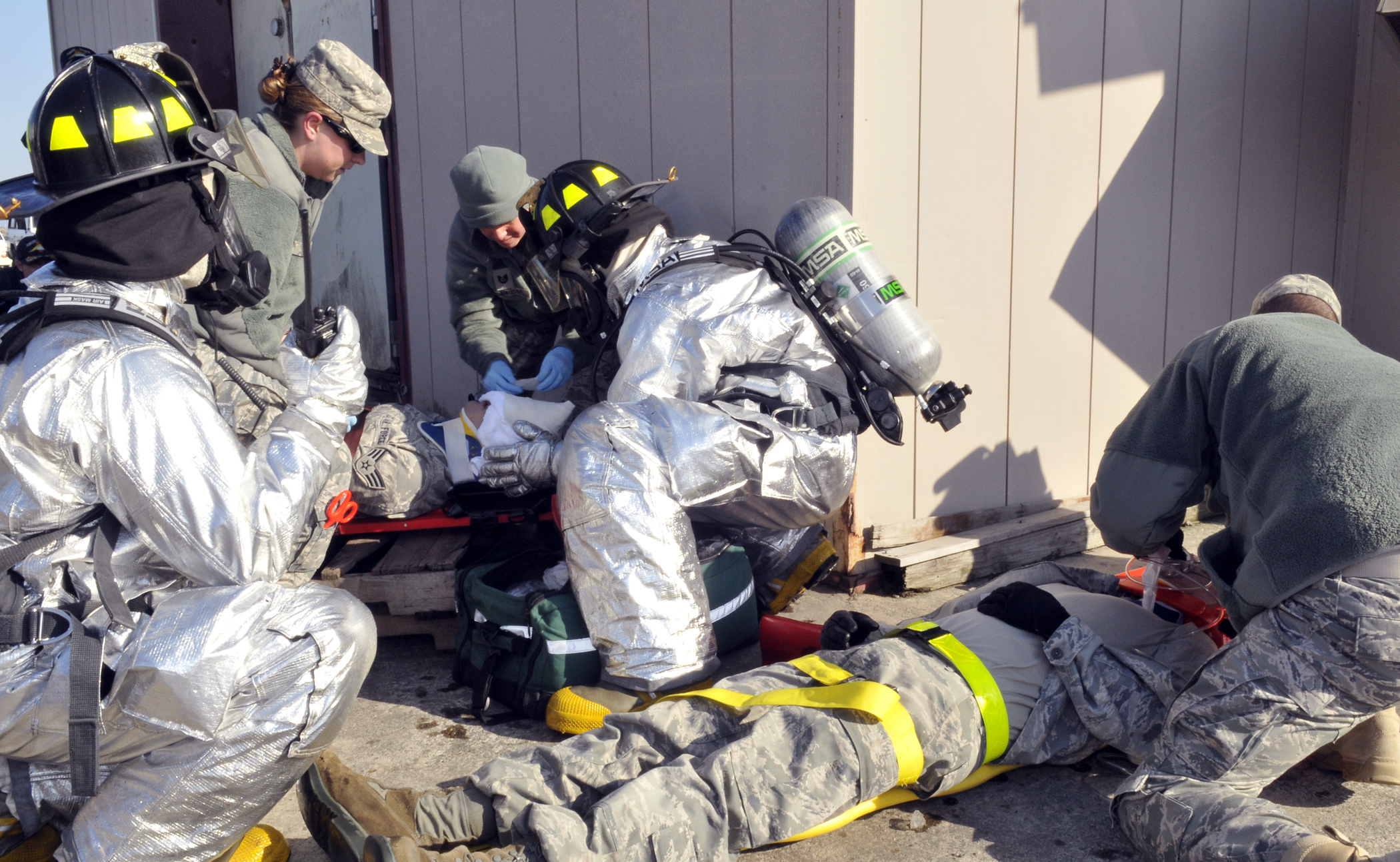 Emergency exercise brings U.S., Japanese responders together > Air ...