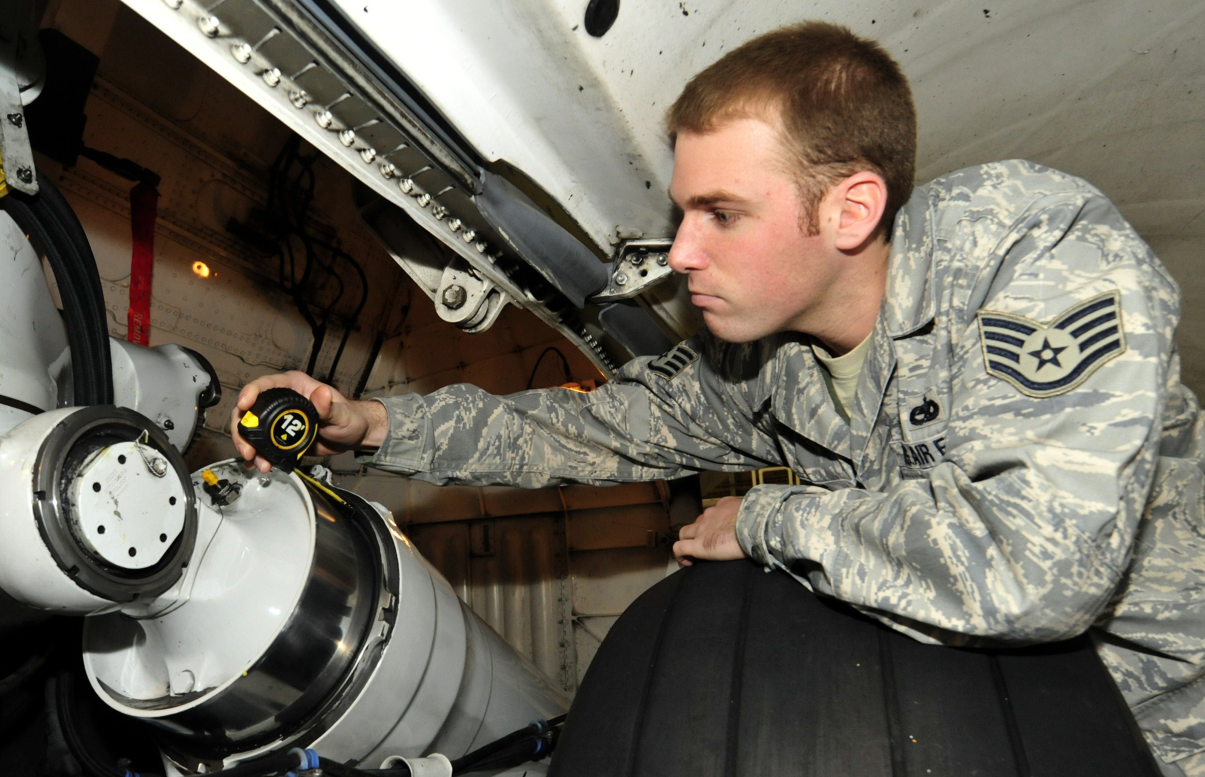 62nd MXS maintenance flight keeps aircraft safe, prepared > Team ...