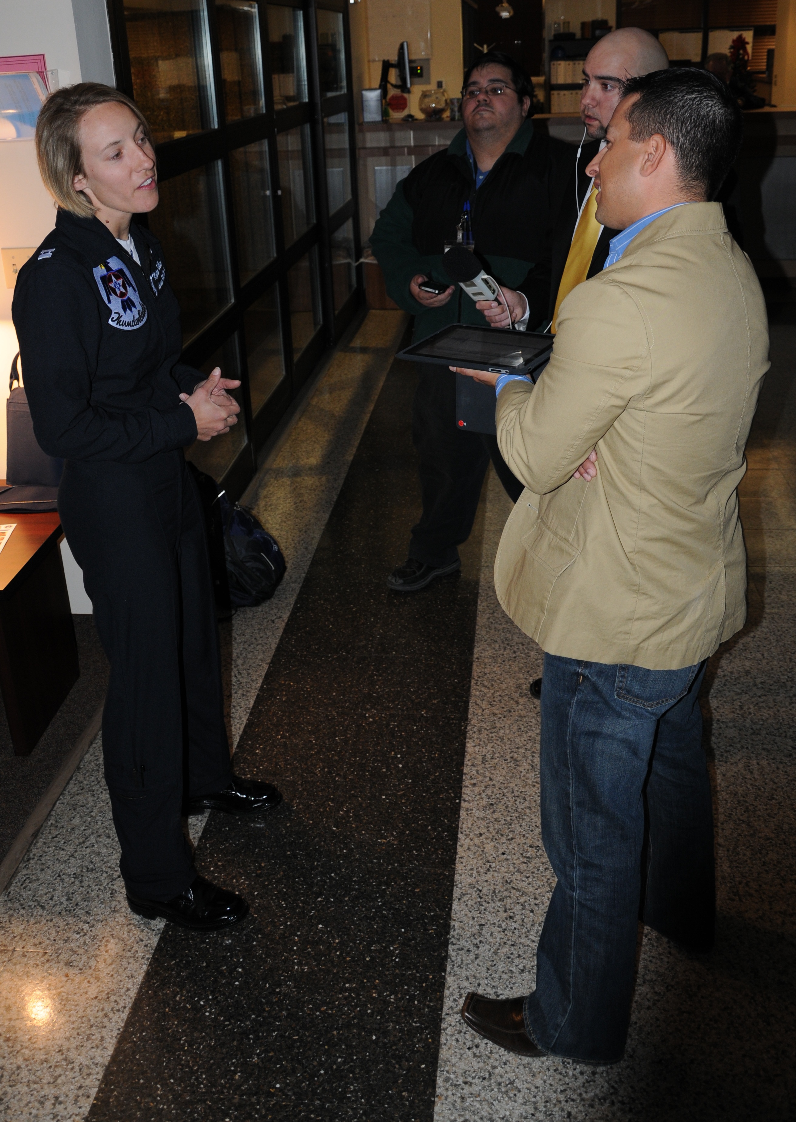 Laughlin UPT graduate, now an AF Thunderbird, returns to promote Oct ...