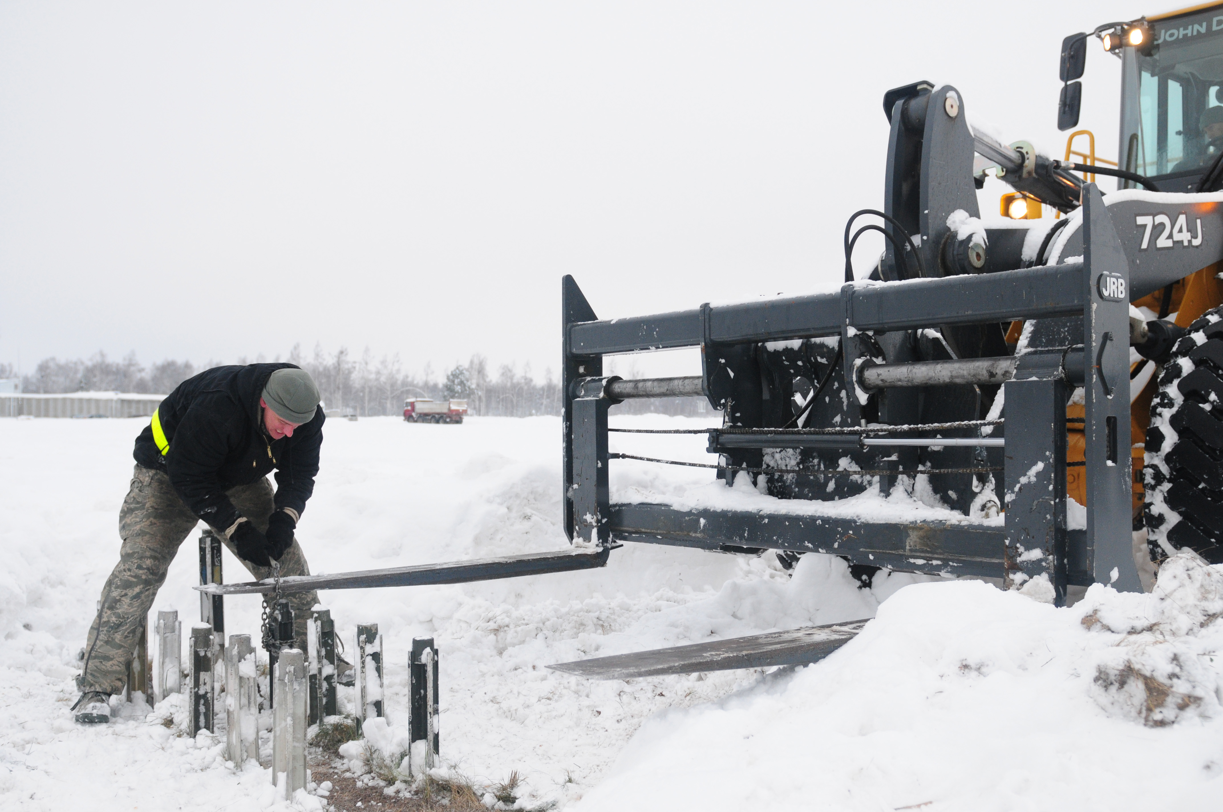 Barrier maintainers support NATO Baltic air policing mission > Ramstein ...