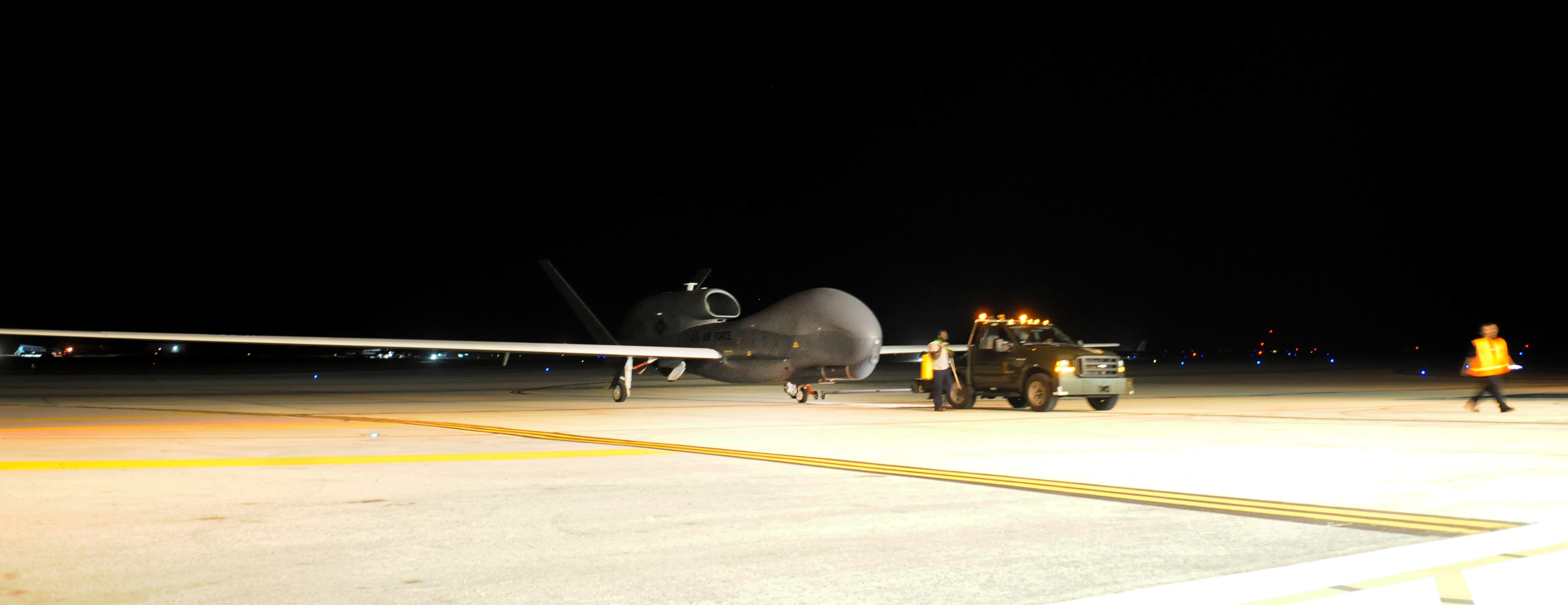 Second Global Hawk arrives at Andersen AFB > Andersen Air Force Base ...