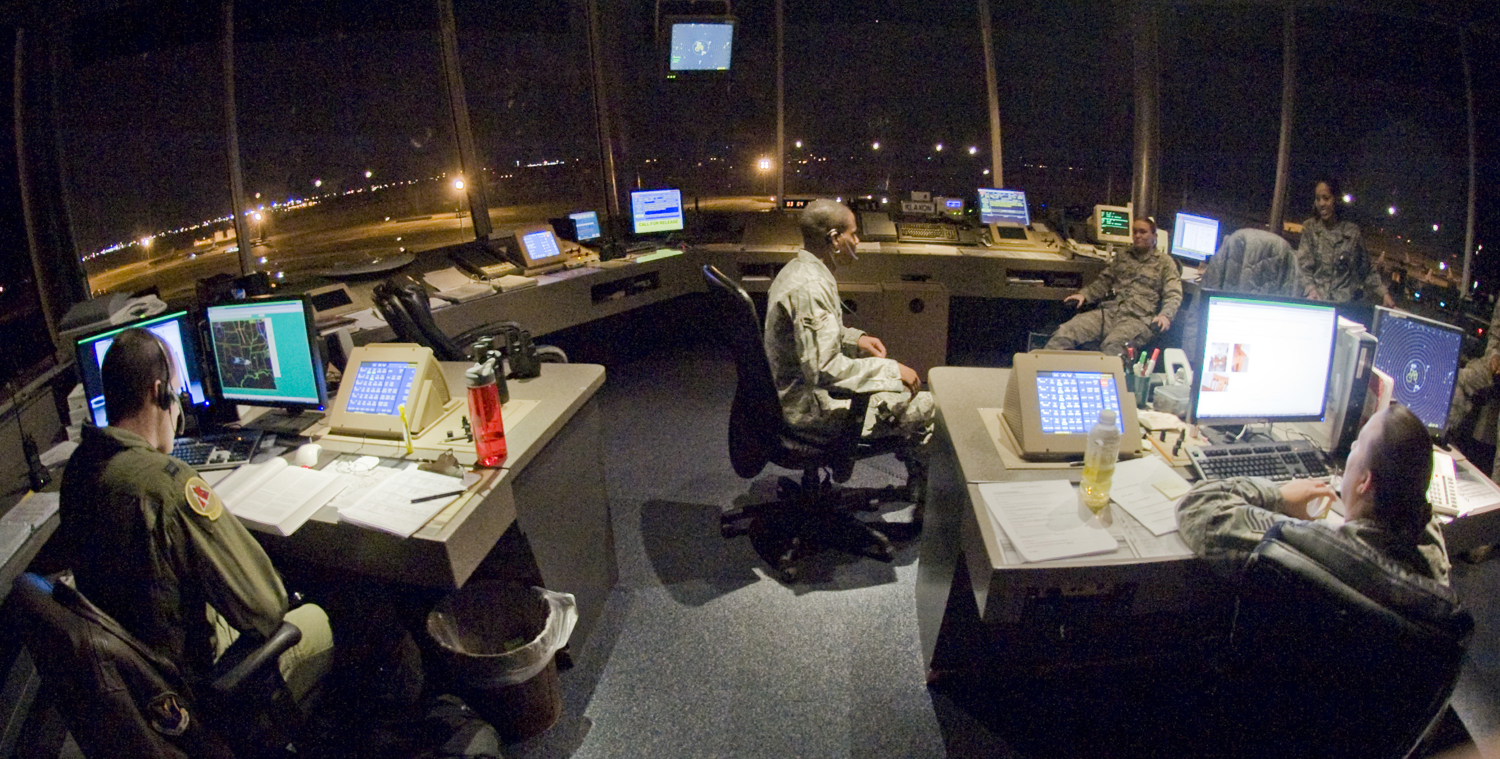 Air traffic controllers: eyes in the night > Barksdale Air Force Base ...
