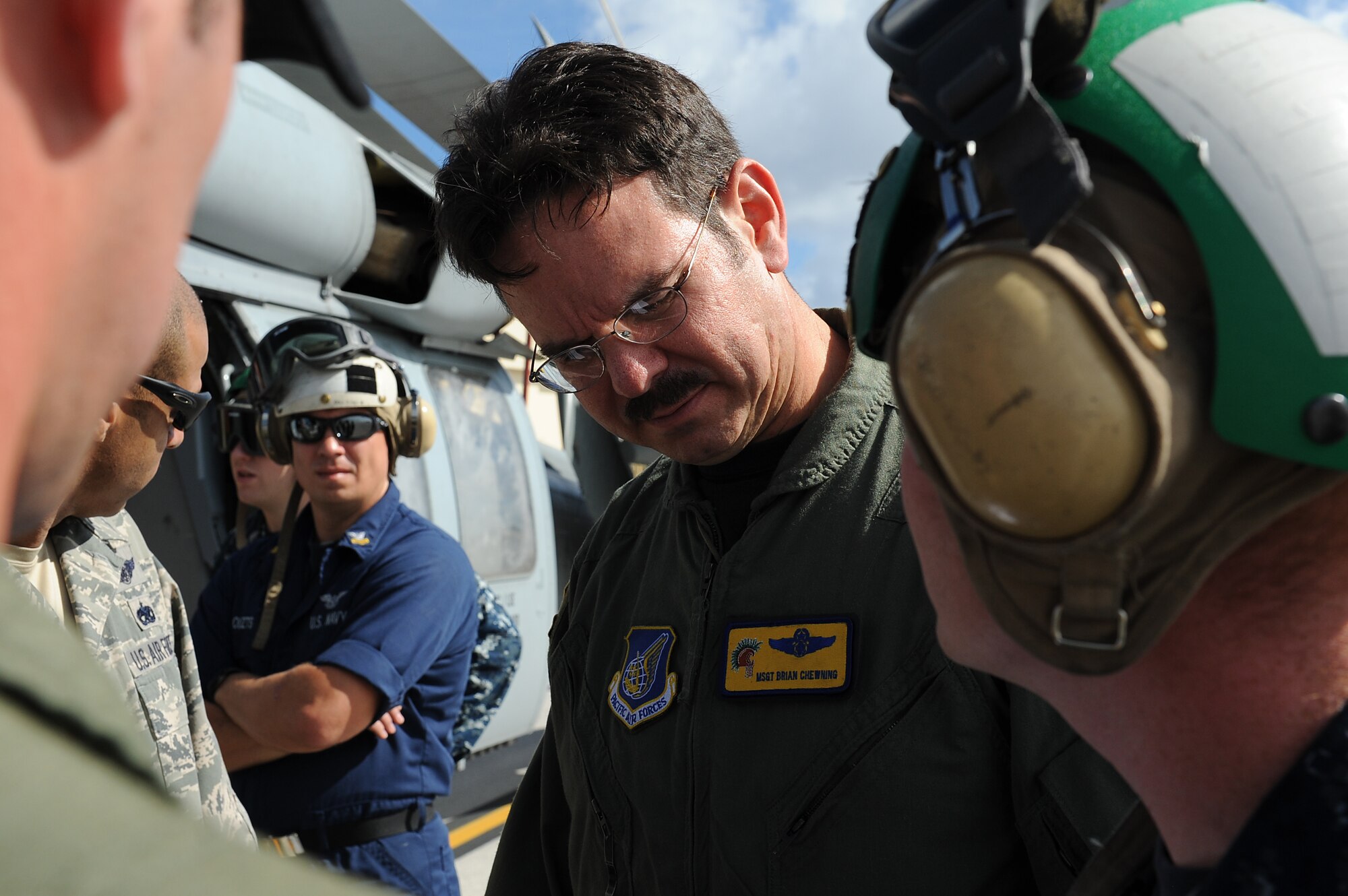 Photo essay: Hickam aircrew trains for contingency response in Guam ...