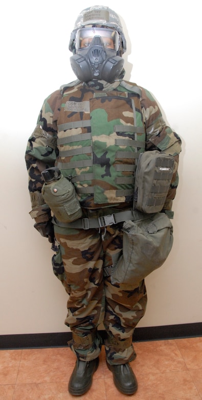 Correct wear of MOPP gear is critical to safety, survival > Kunsan Air ...