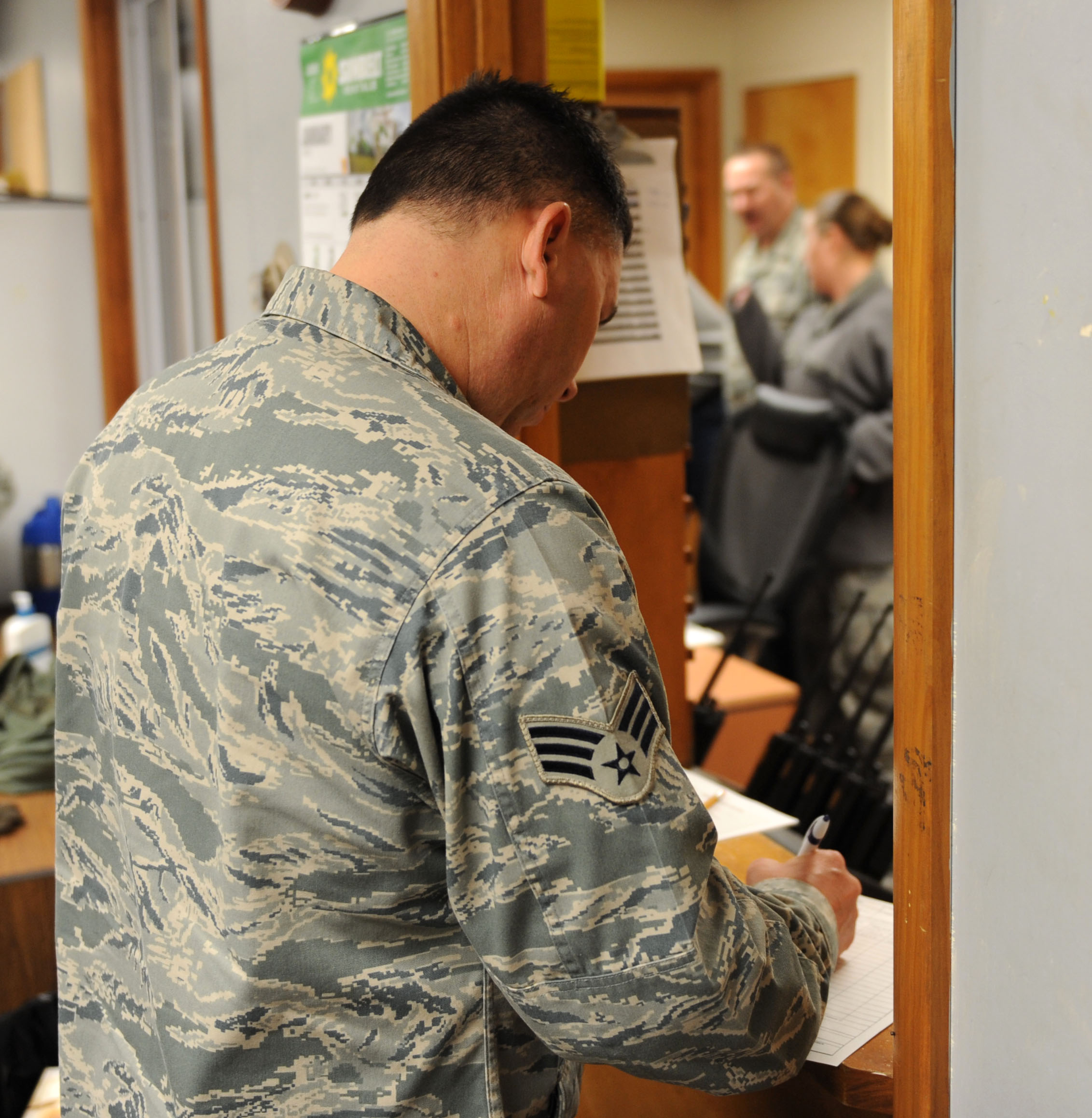 375th CES prepares for snowfall