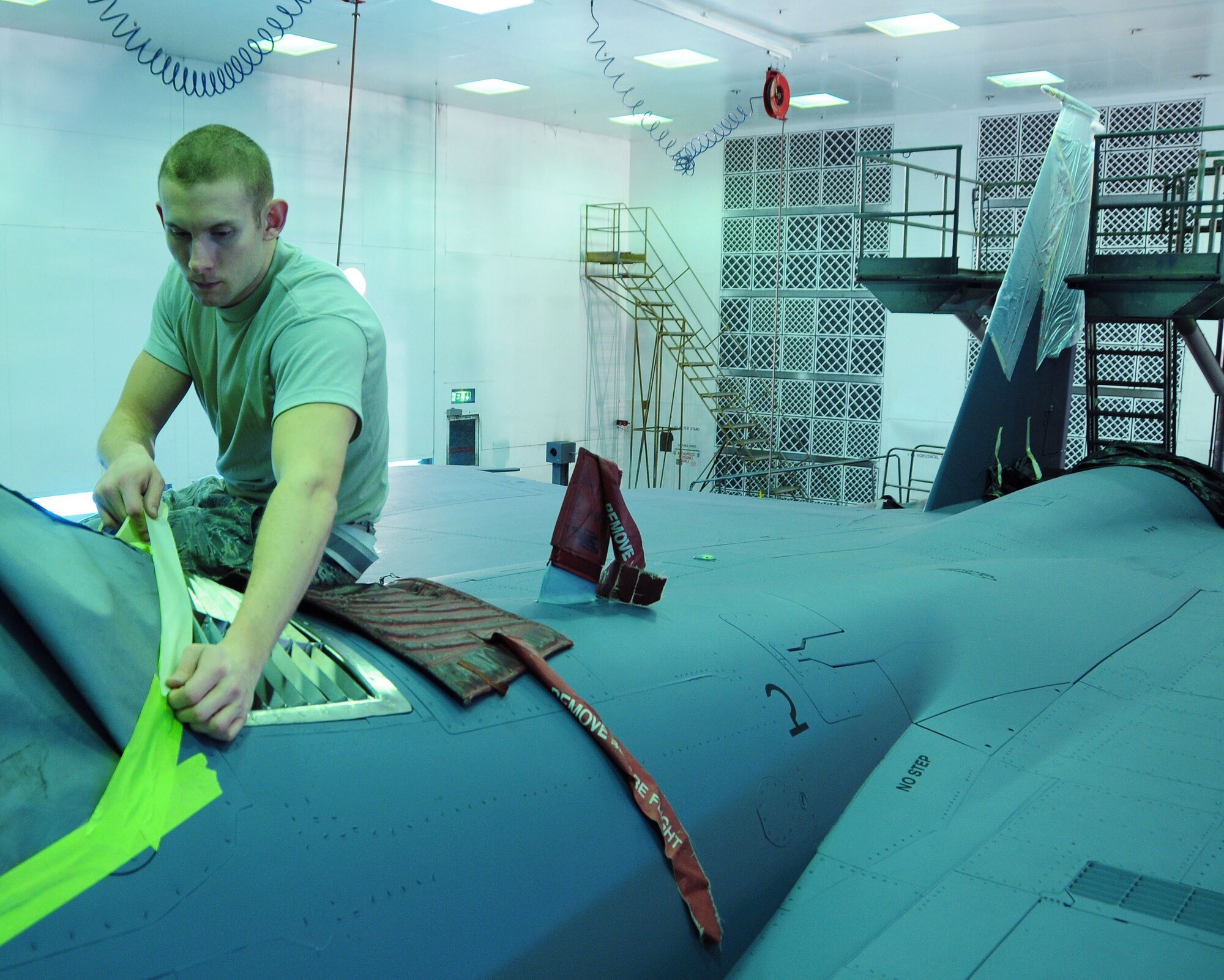 Aircraft Structural Maintenance journeyman displays 'Service before ...